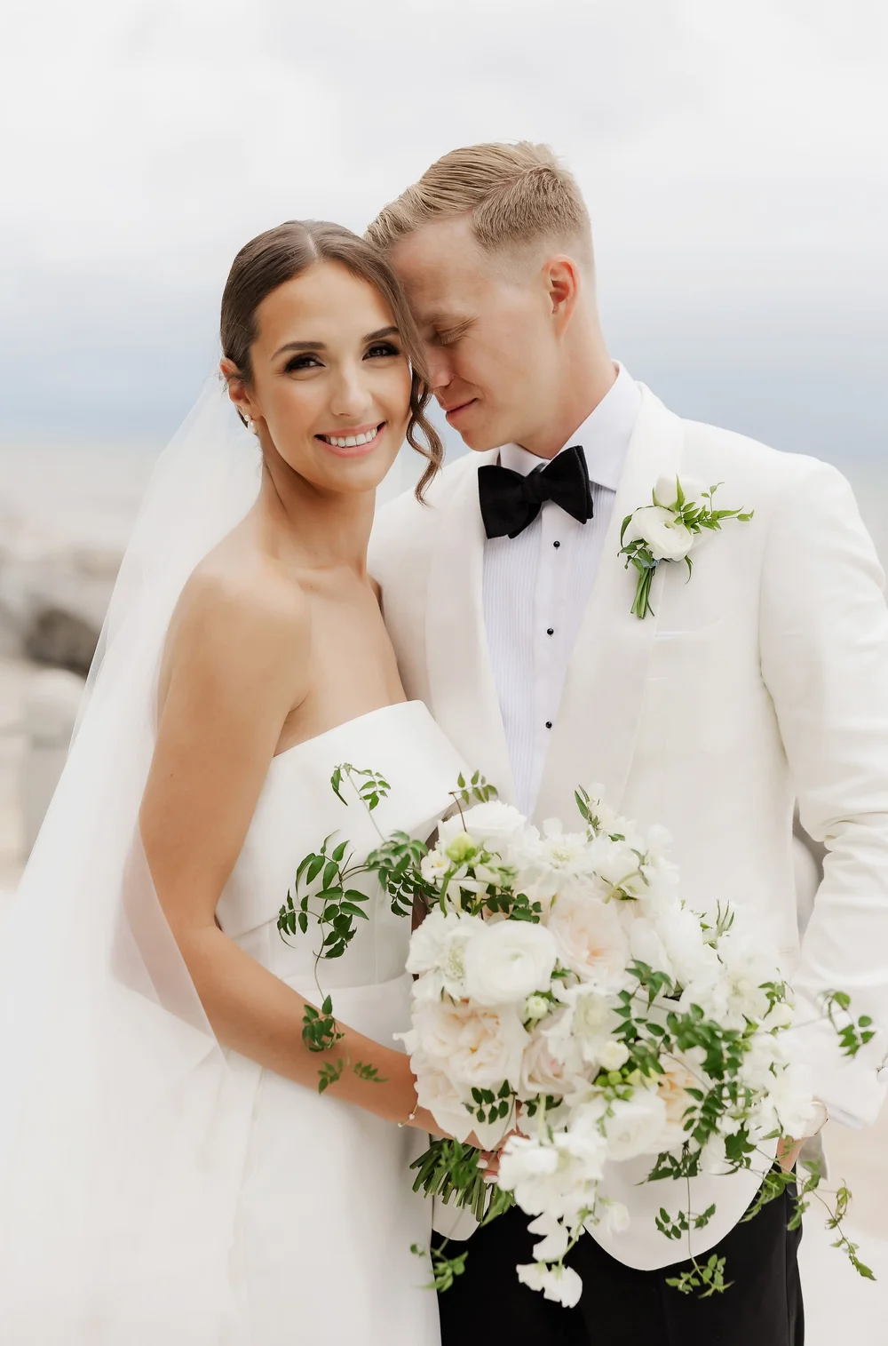 Sarah+Erik Wed at the Pearle Hotel+Spa — Sue Gallo Designs