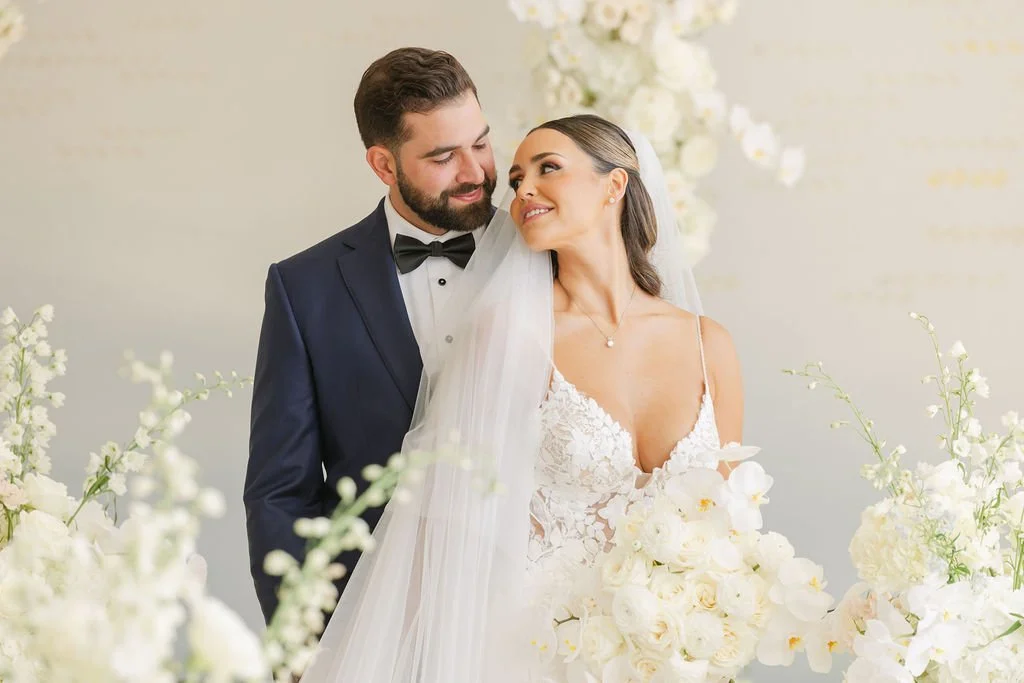 Alyssa + john - modern elegance at the Pearle Hotel — Sue Gallo Designs