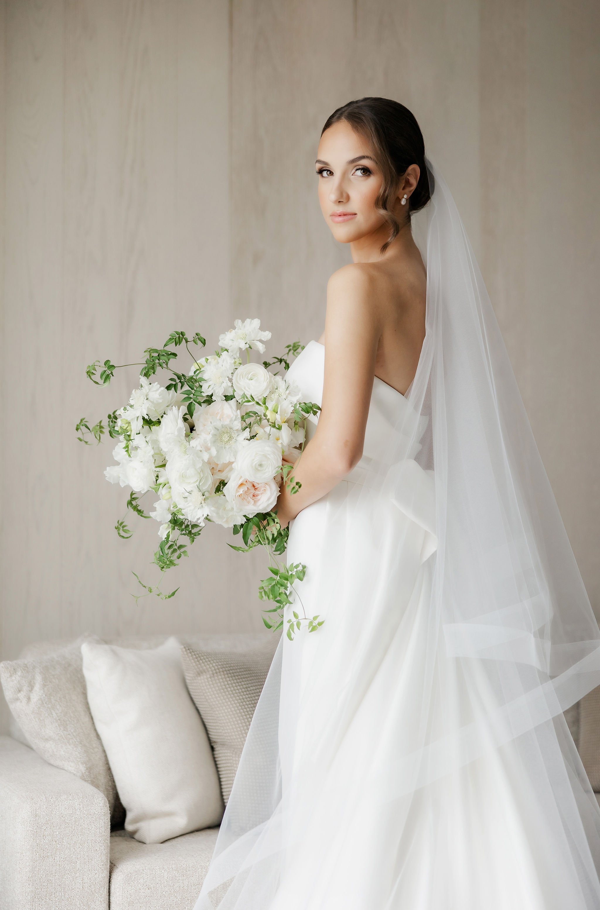 Sarah+Erik Wed at the Pearle Hotel+Spa — Sue Gallo Designs