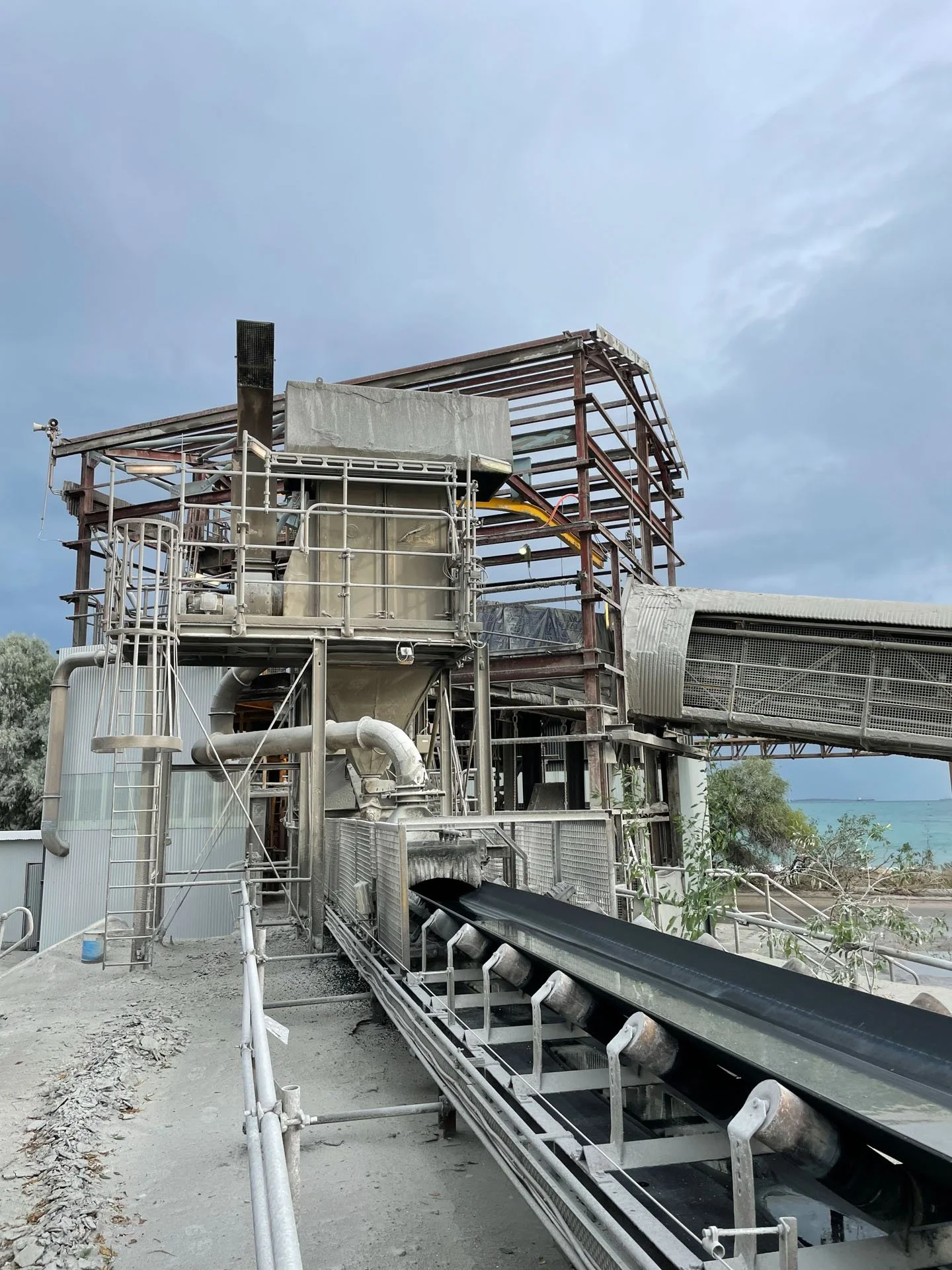 KBJ Clinker Conveyor Tower Kwinana — Delta Roofing | Perth Roofing ...