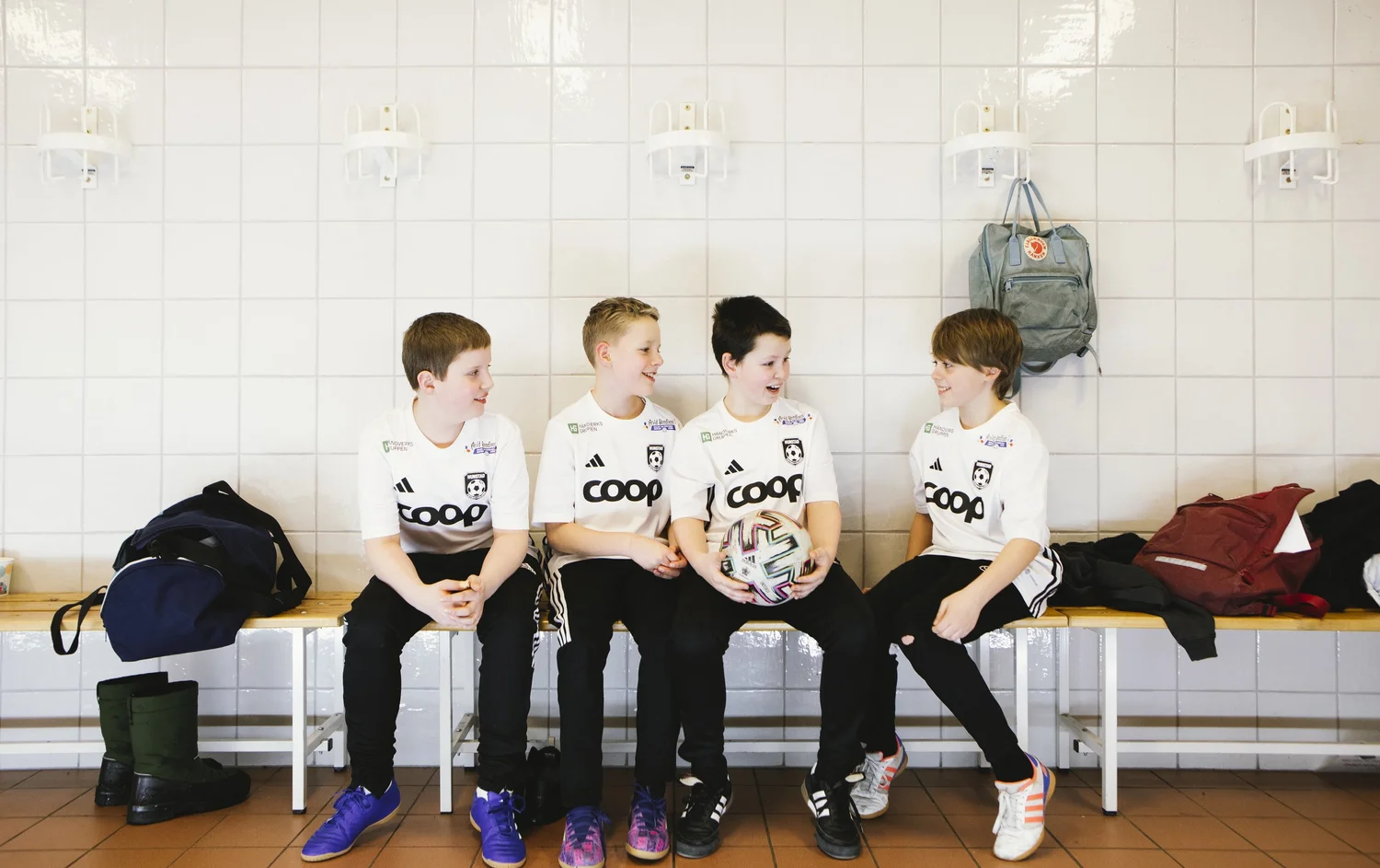 Jonathan, Sivert og Hunstad Fotballklubb — Coop Nordland