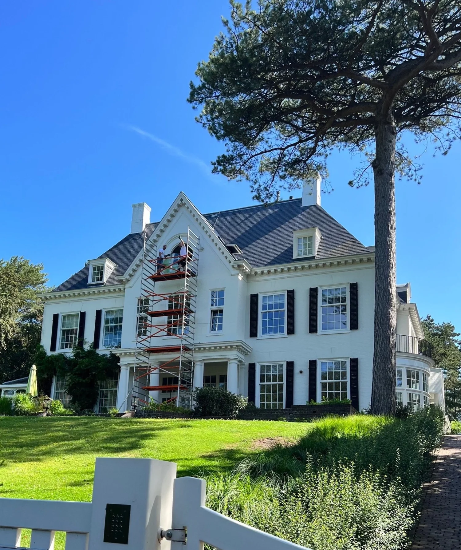 Gallery 3 — HOLISTIC INTERIORS