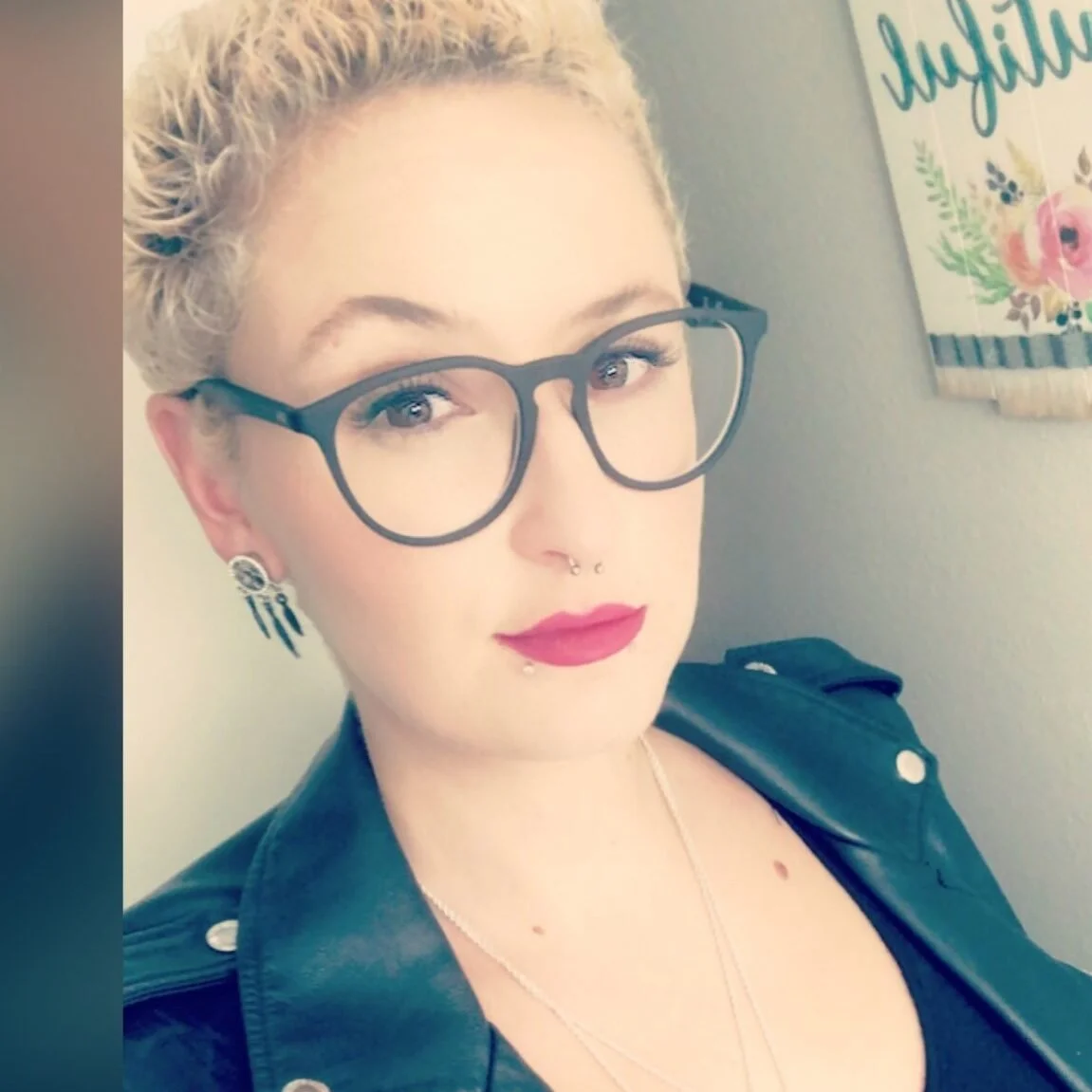 About Bev Kaye & Company — Bev Kaye & Co. May 2022