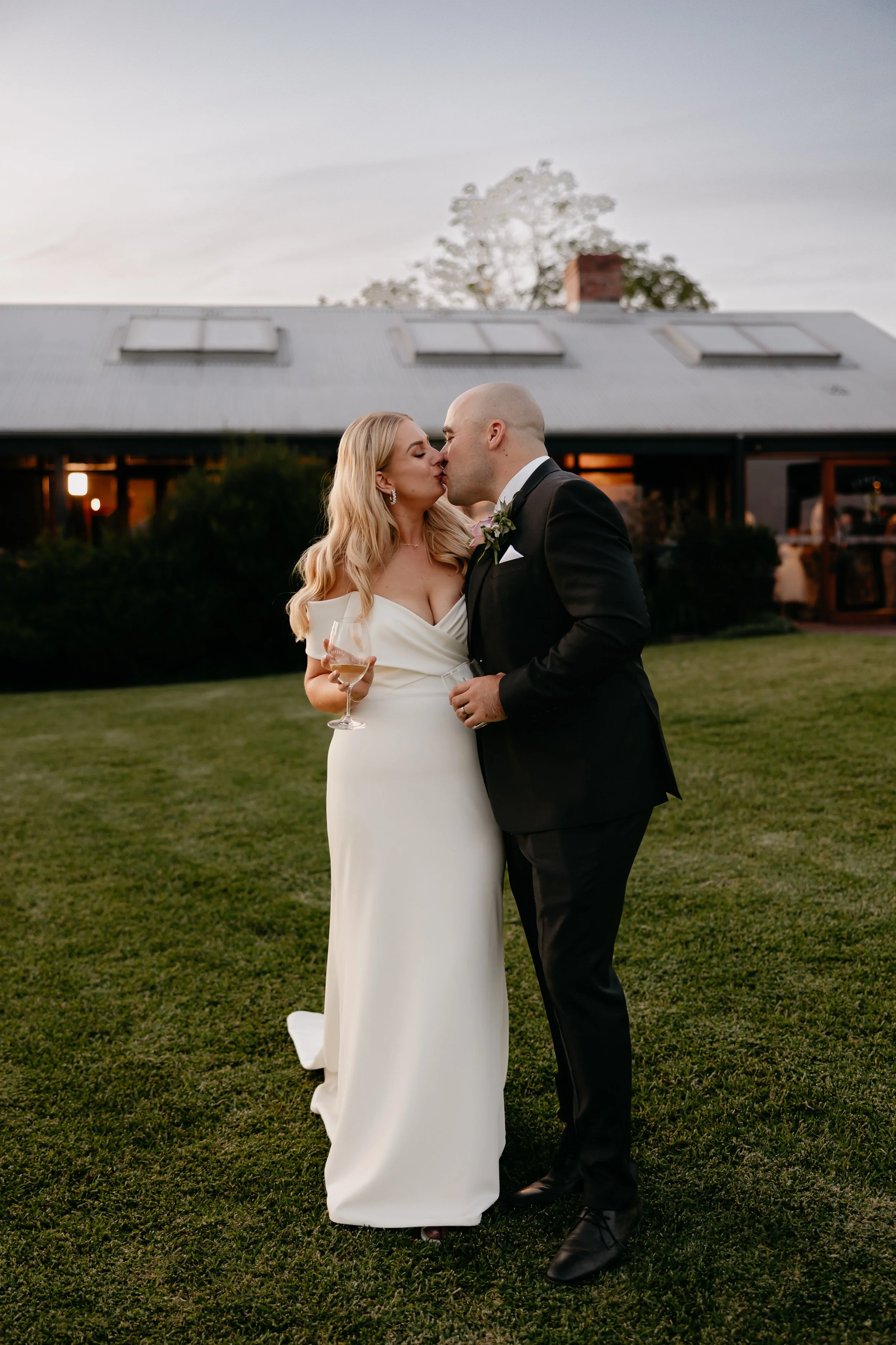 Wedding Florals Melbourne — Bloomfield Flower Farm | Wedding Flowers ...