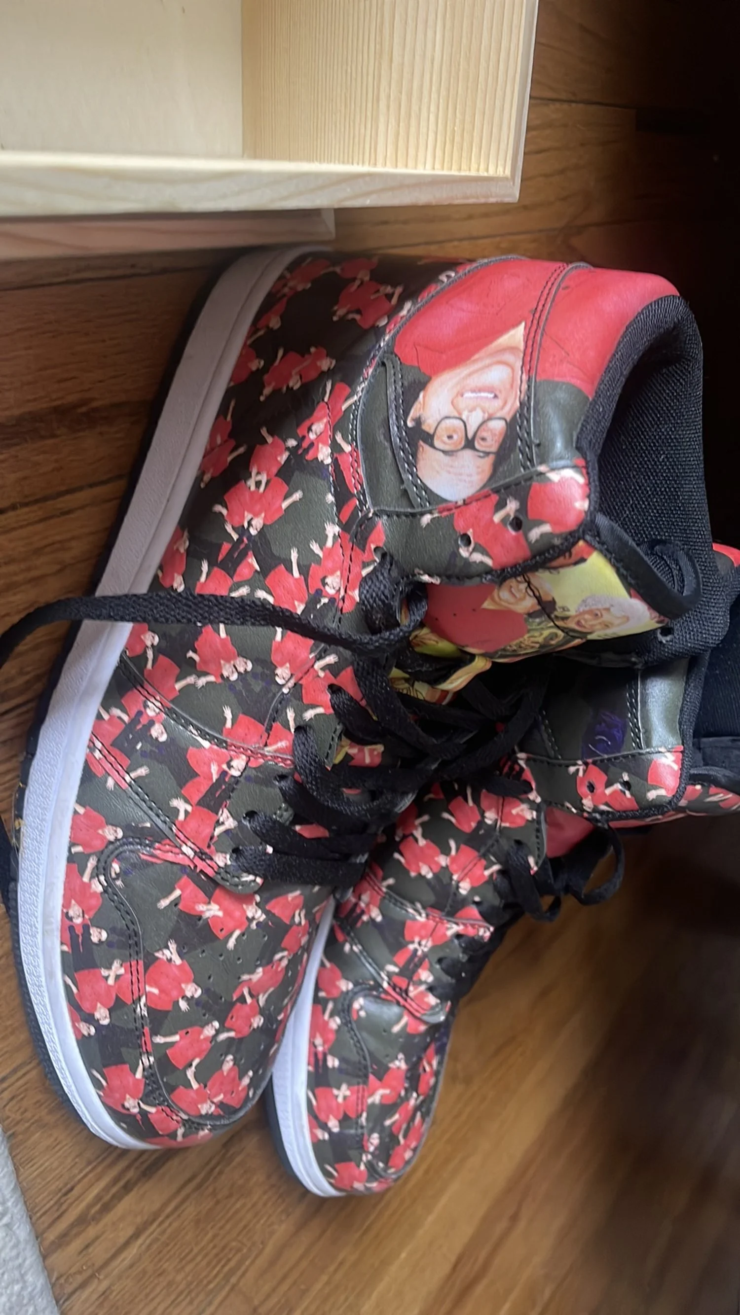 Wearable Watercolor Danny DeVito Boxer De-Brief-o’s • Frank Reynolds ...