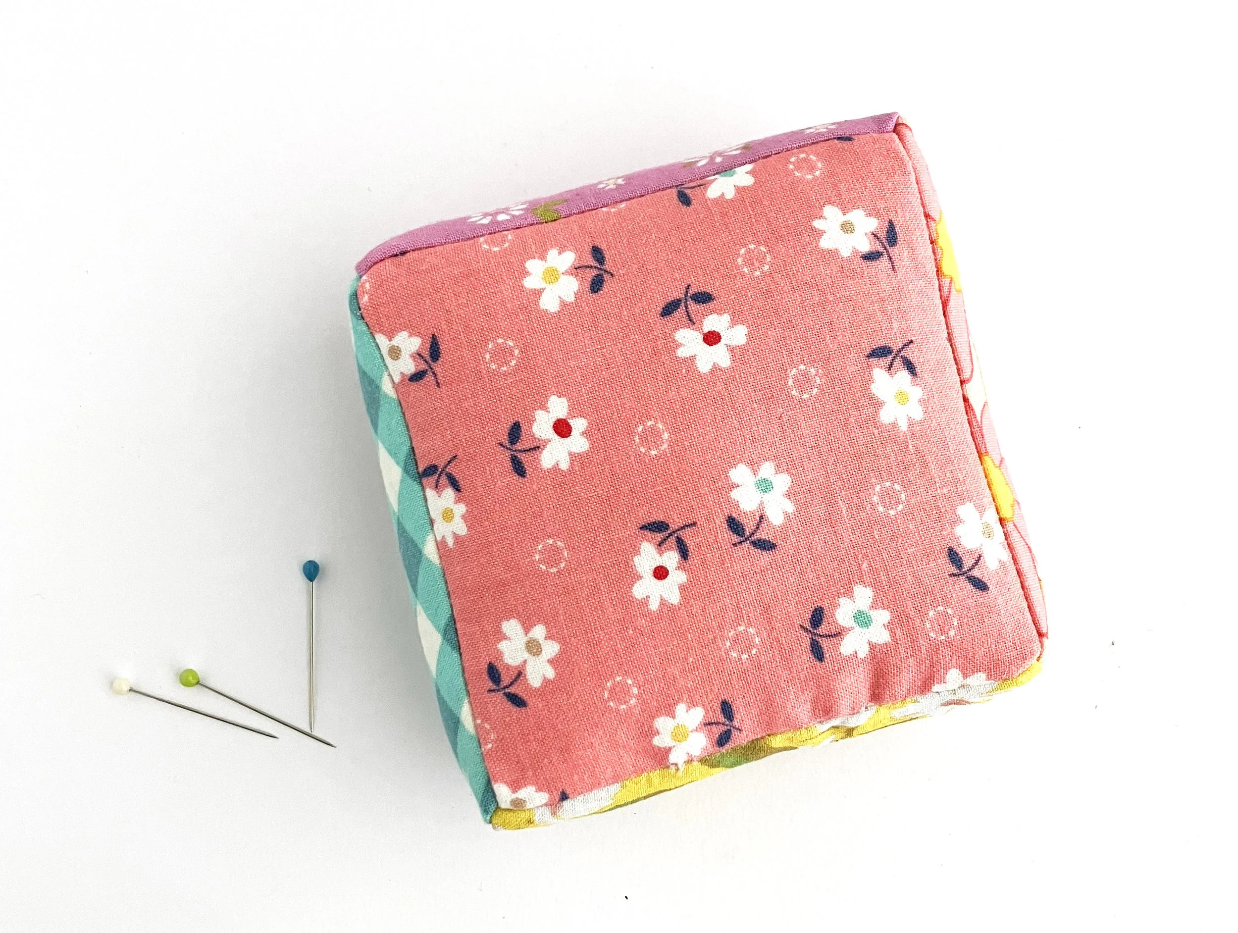 Sawtooth Star Pincushion PDF Sewing Pattern — michellepatterns.com