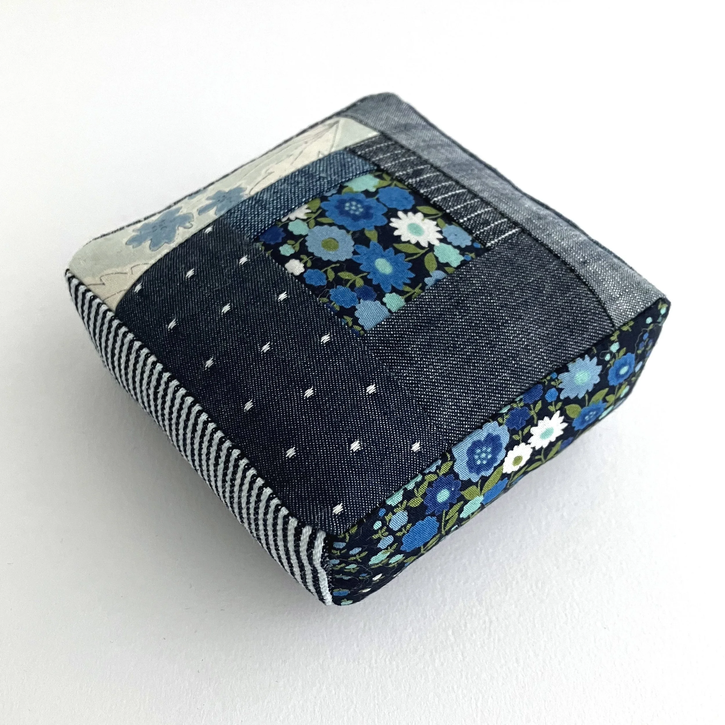 Sawtooth Star Pincushion PDF Sewing Pattern — michellepatterns.com