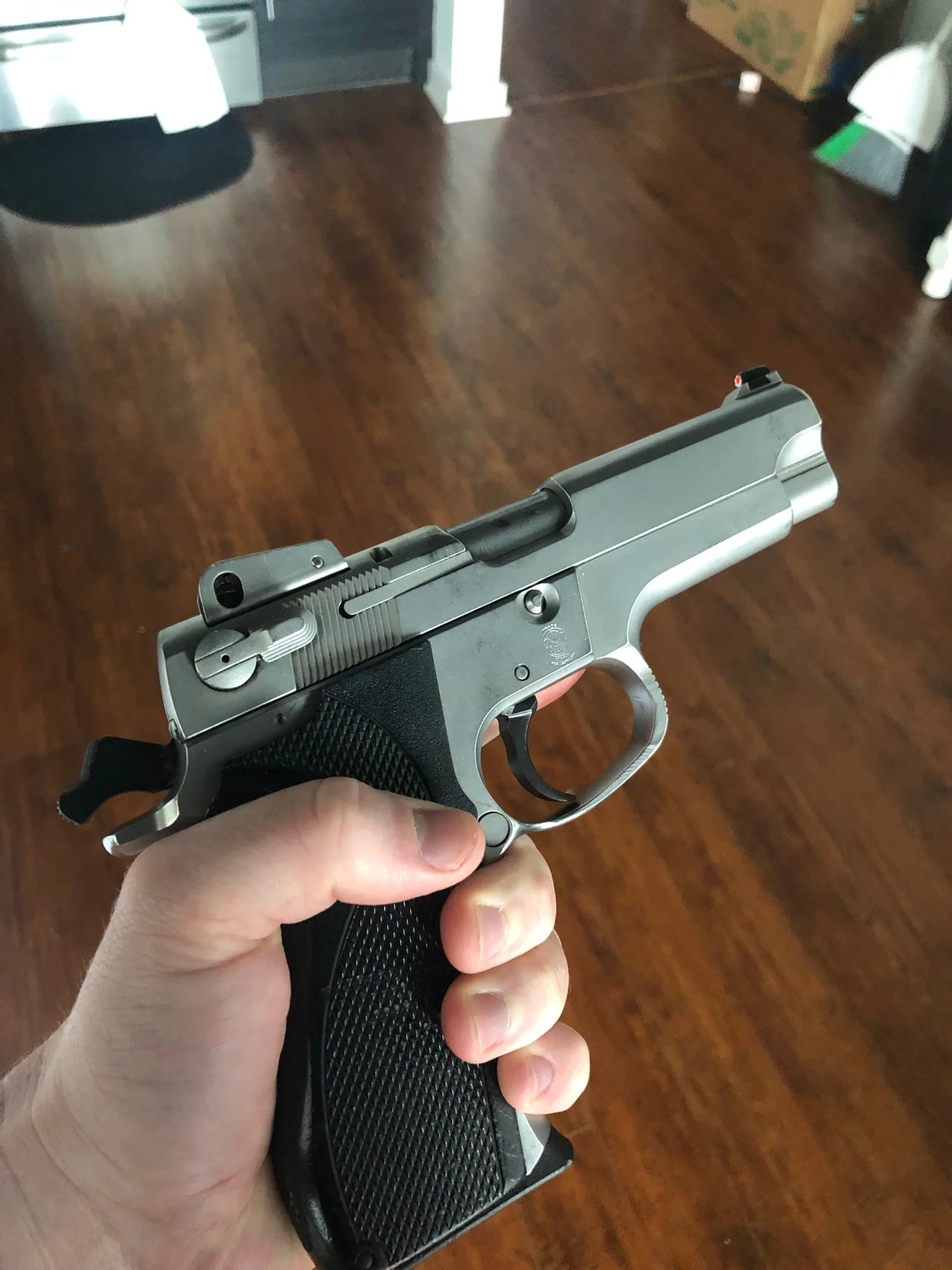 Smith & Wesson 5906 Review: In Steel We Trust — Hipster Tactical