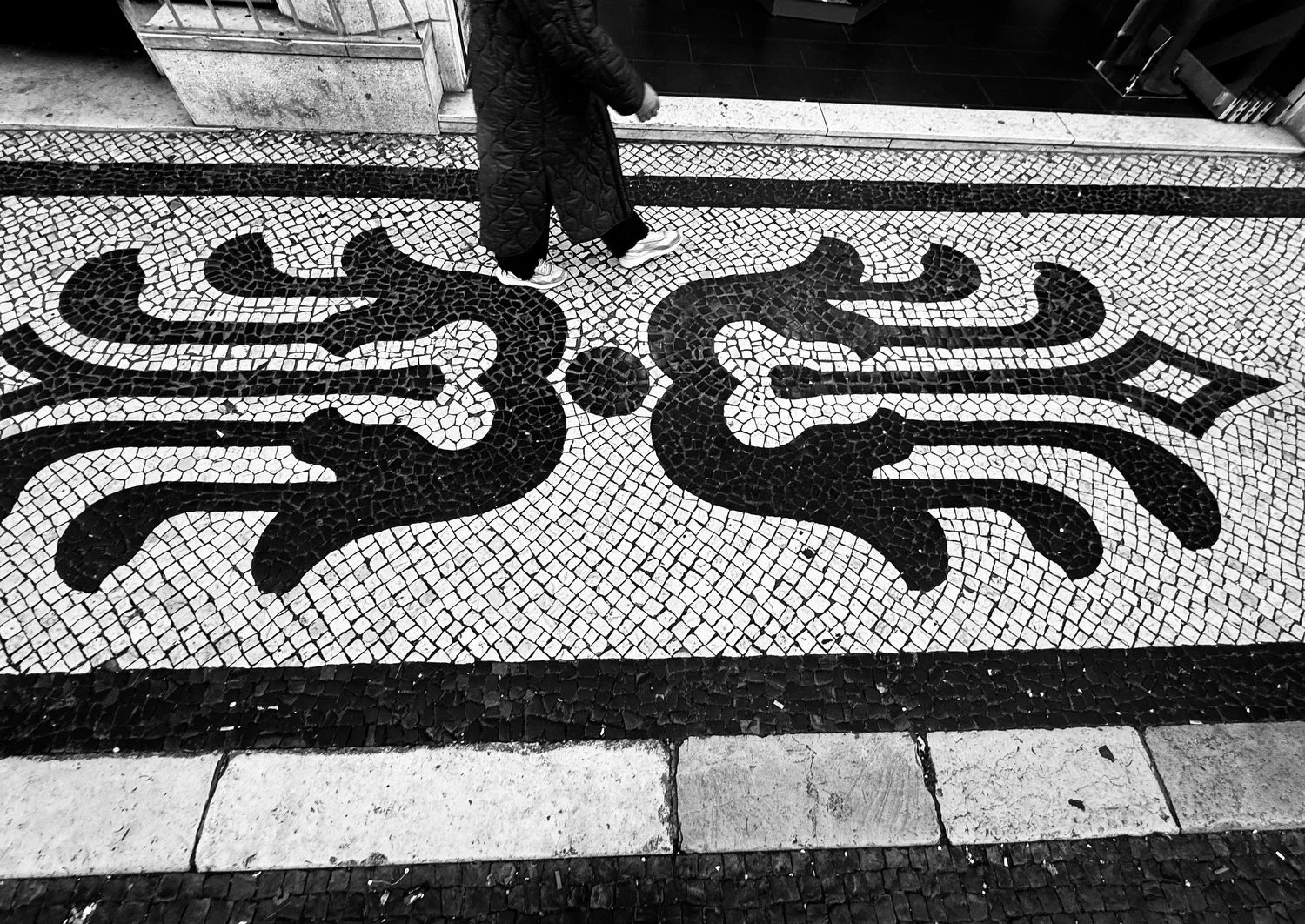 The Art of Portugal’s Stone Pavement — The Empty Nest Explorers