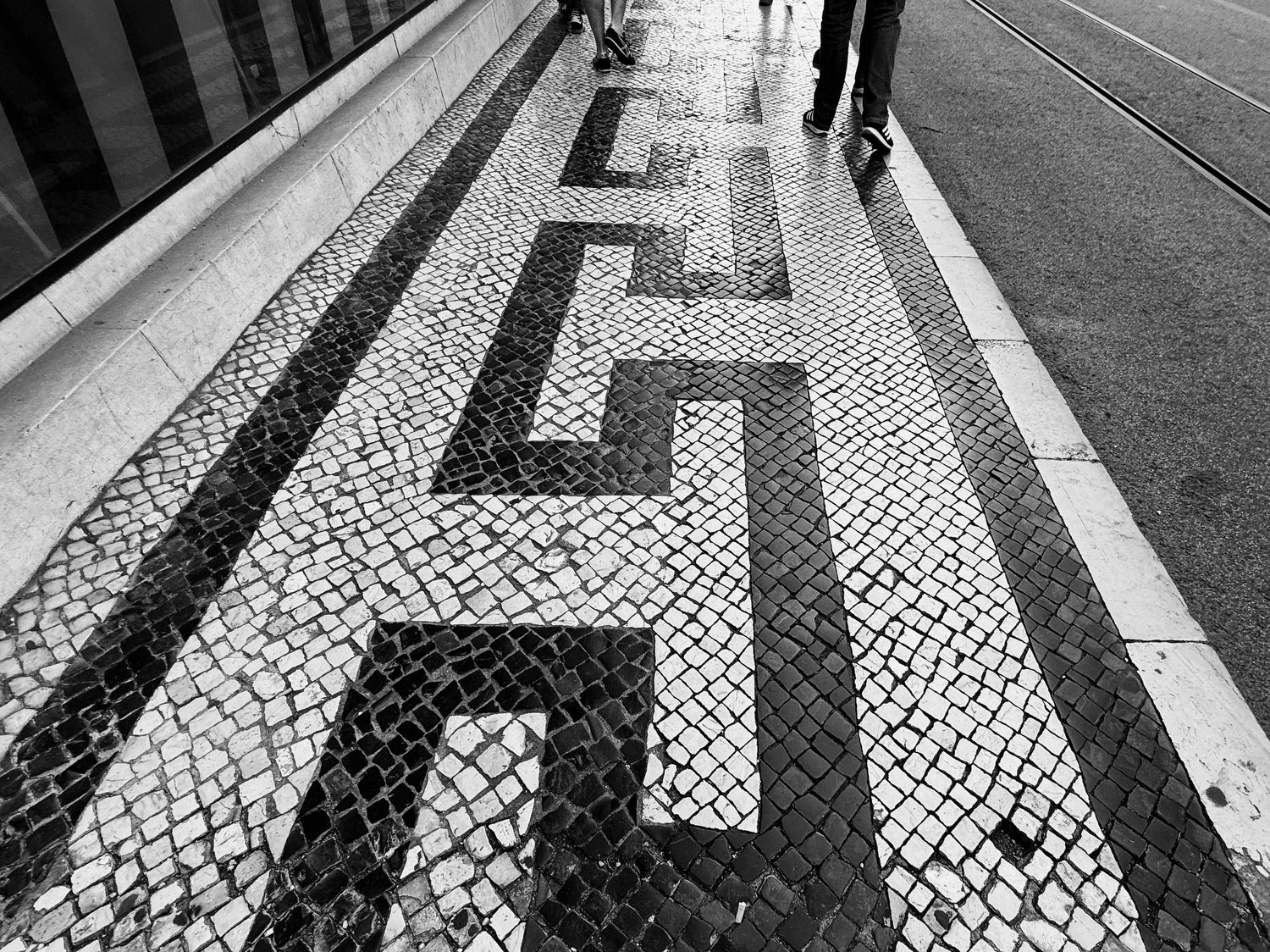 The Art of Portugal’s Stone Pavement — The Empty Nest Explorers