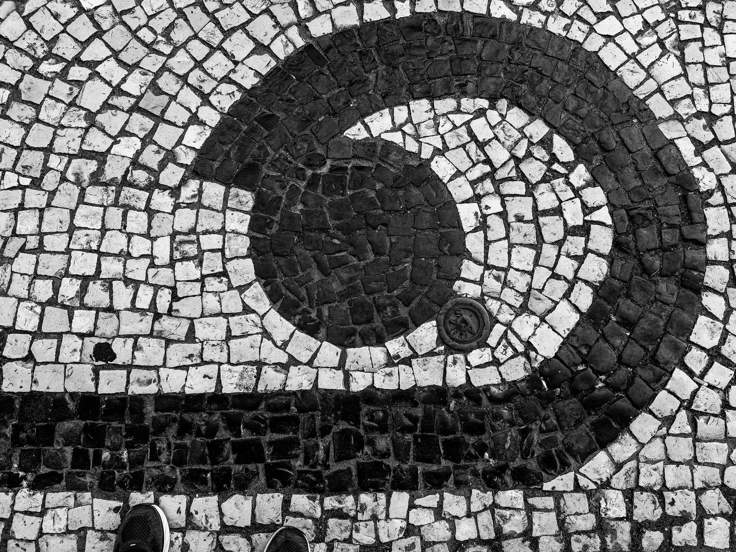 The Art of Portugal’s Stone Pavement — The Empty Nest Explorers