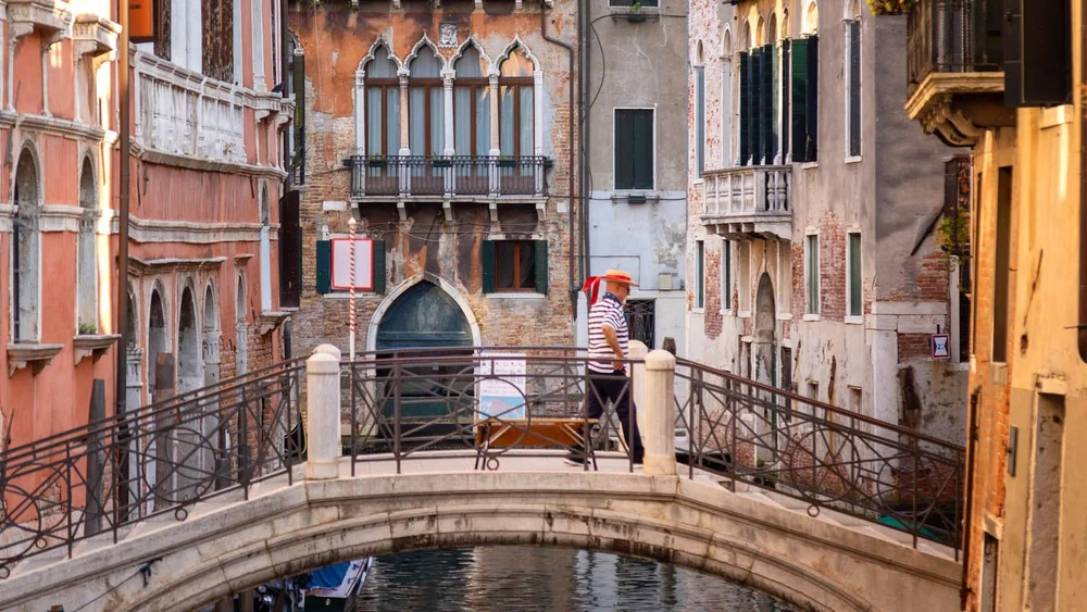 How to avoid crowds in Venice — The Empty Nest Explorers