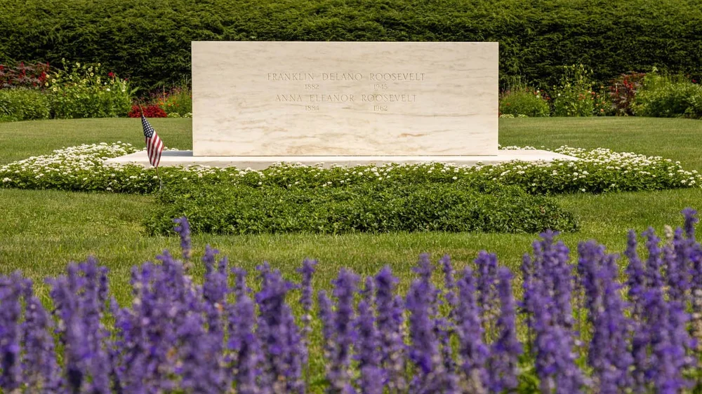 Visiting FDR’s home and Presidential Library — The Empty Nest Explorers