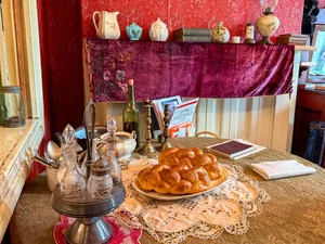 Visiting the Tenement Museum, one of our favorite NYC museums — The ...