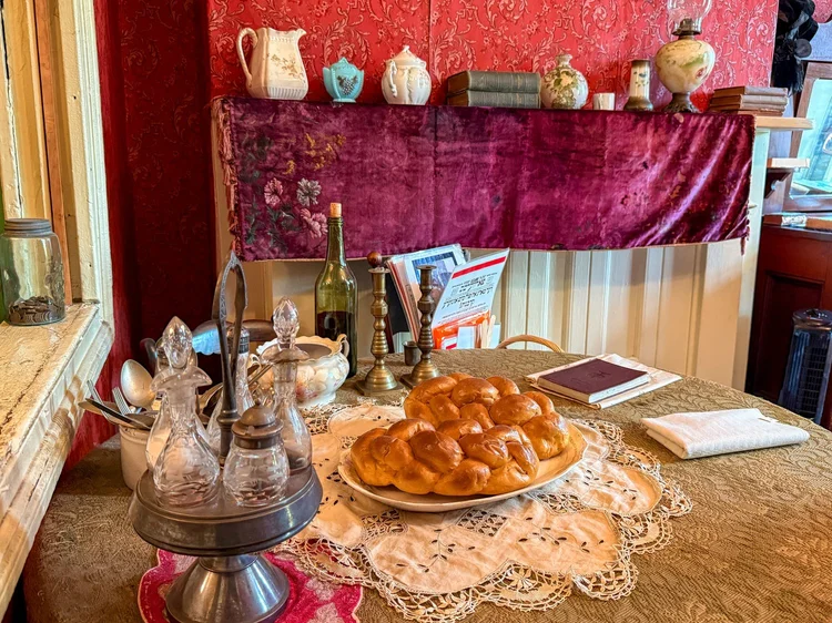 Visiting the Tenement Museum, one of our favorite NYC museums — The ...