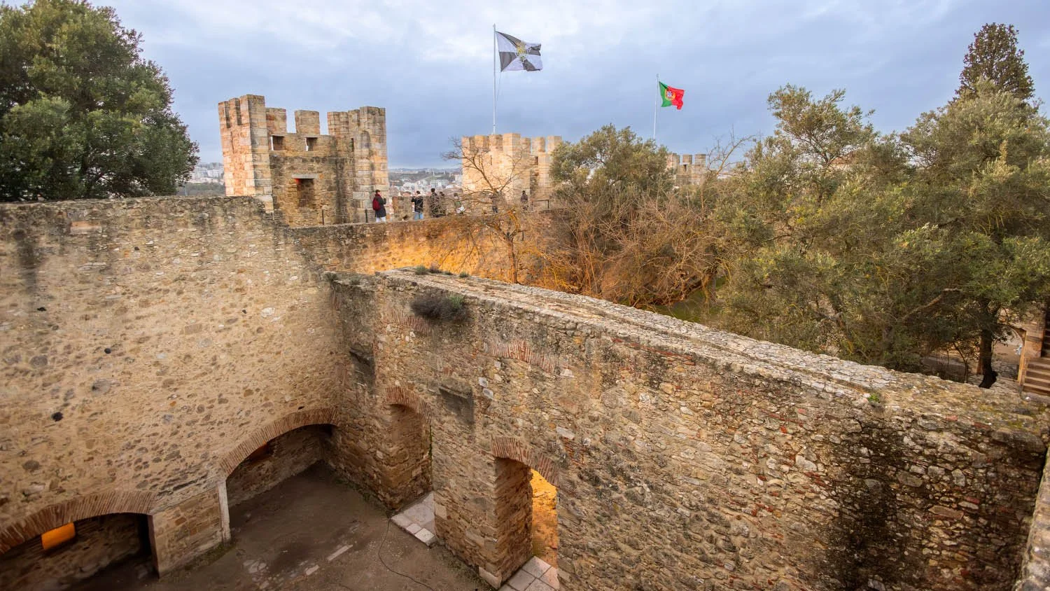 Visiting São Jorge Castle in Lisbon: Is it worth it? — The Empty Nest ...