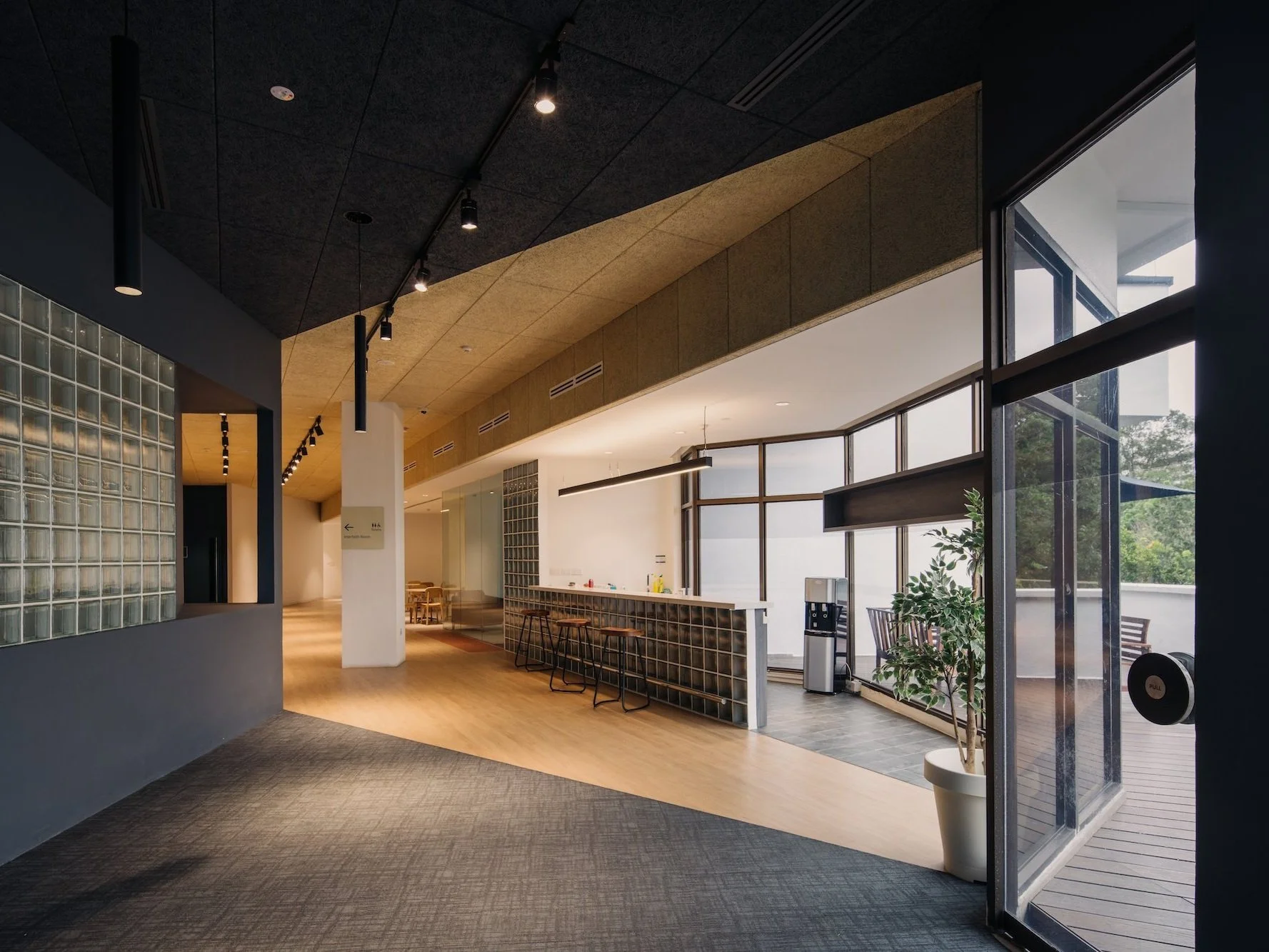 Event Spaces — Common Ground