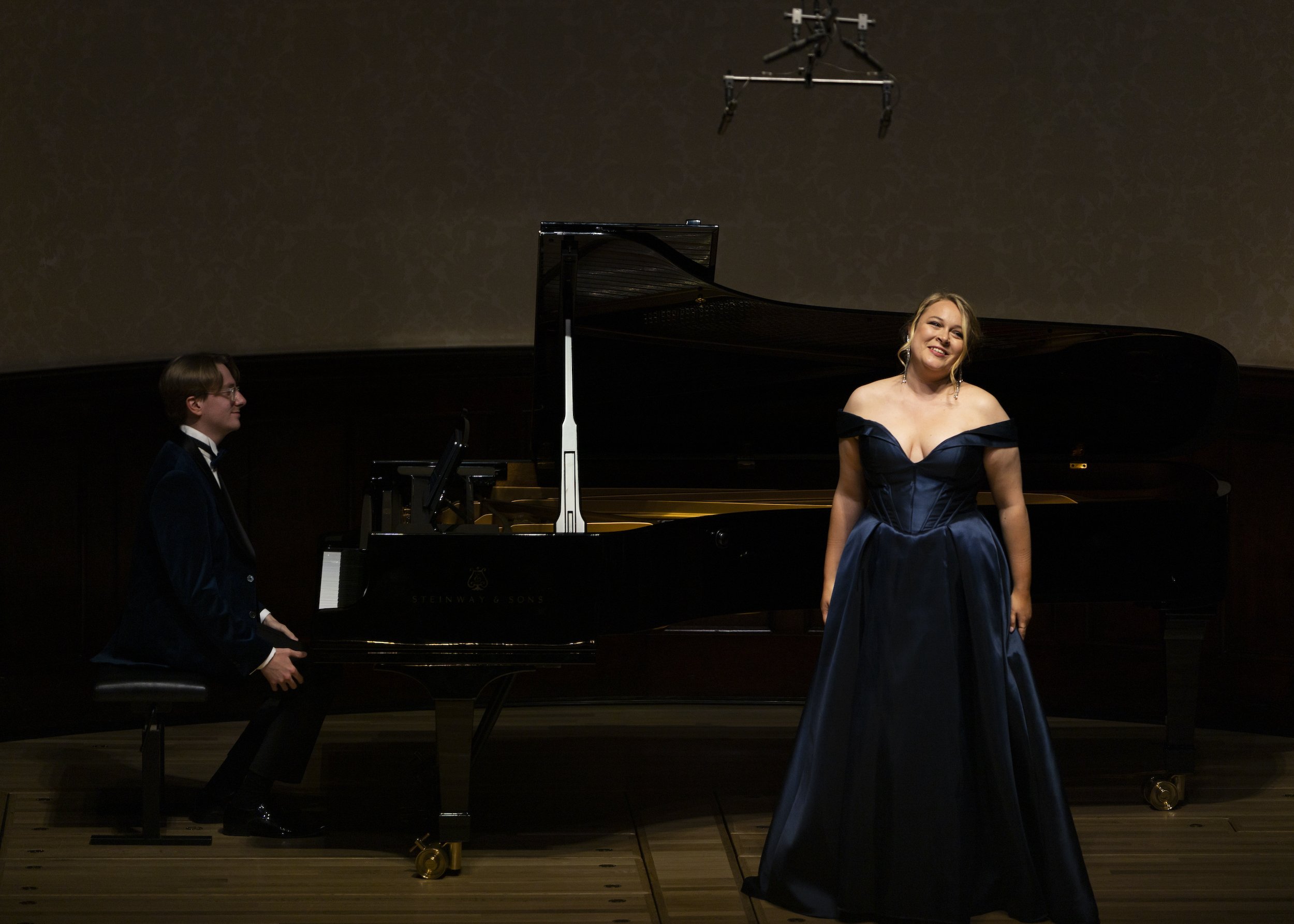 Annabel Kennedy - Mezzo Soprano