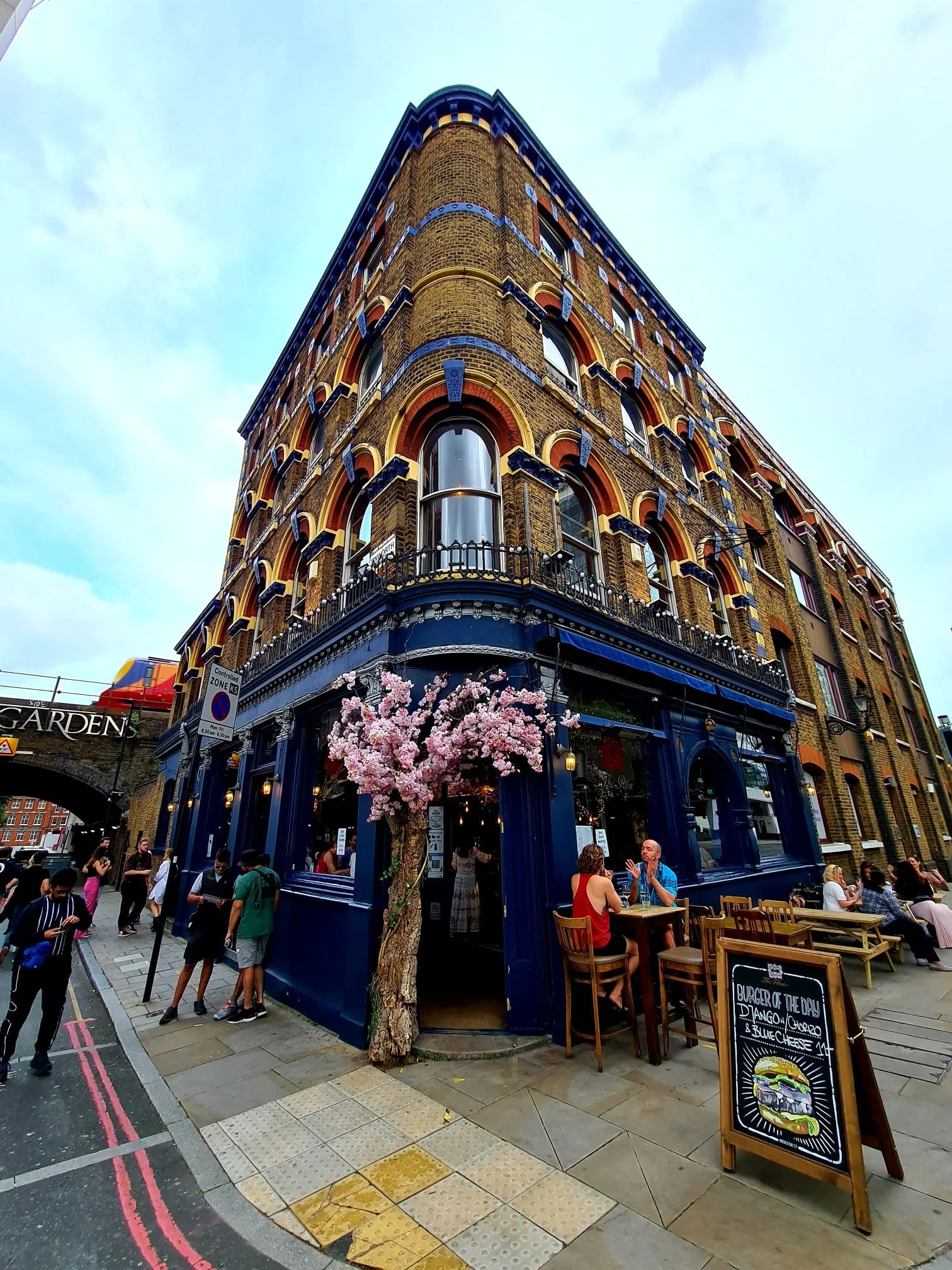 Gallery — The Rose Pub - The Best Pub in London