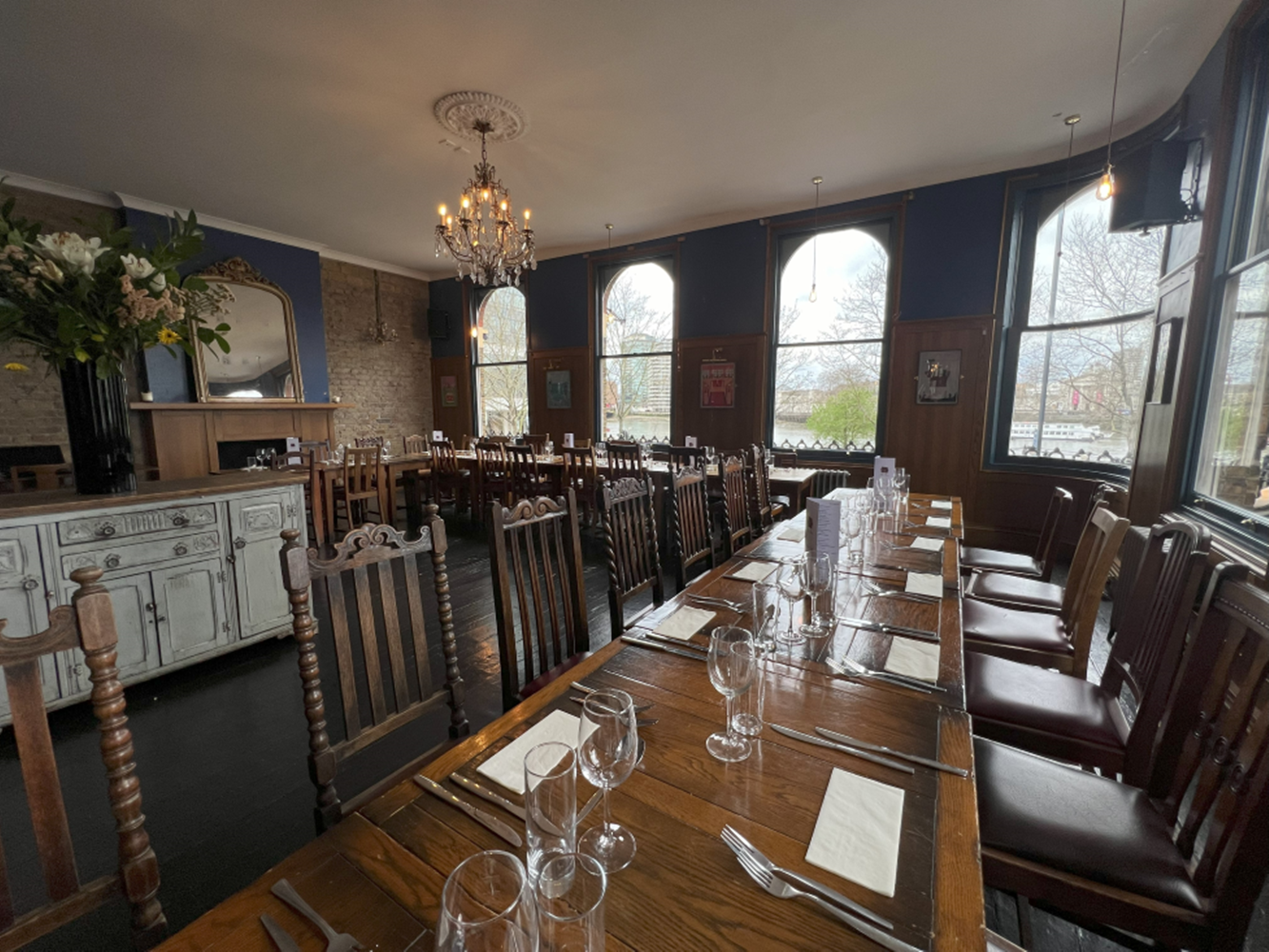 The Rose Pub - The Best Pub in London