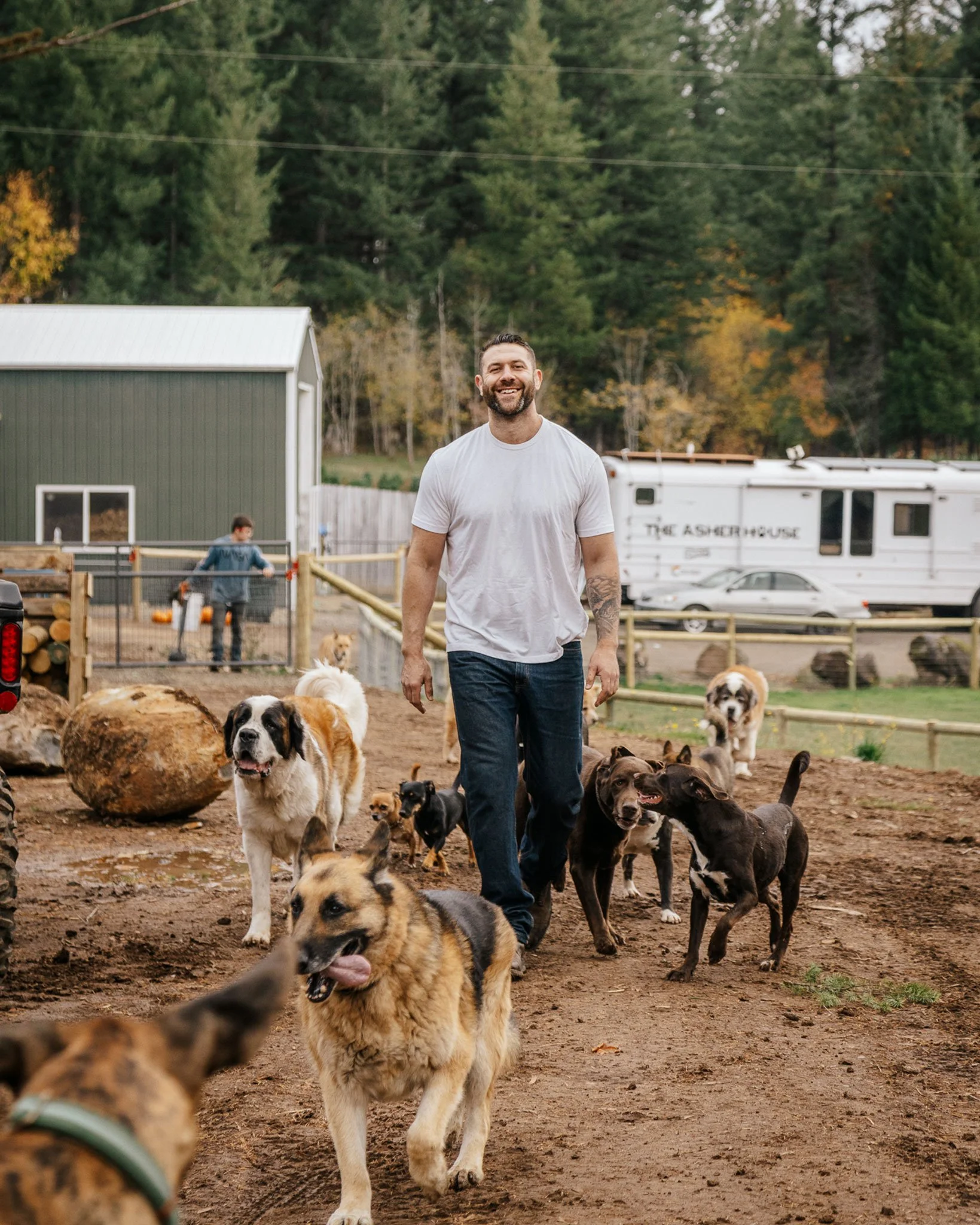 Lee Asher — Wolfman Productions - High Quality Keynote Speakers