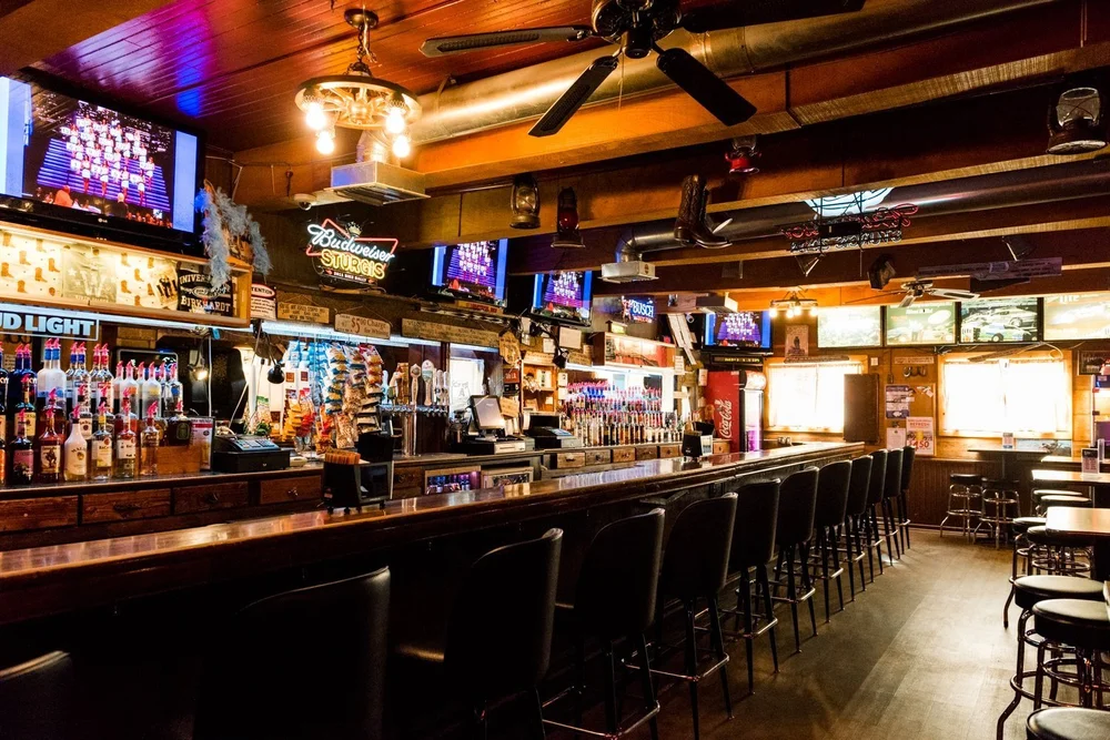 Willow River Saloon | Carbone's Pizzeria