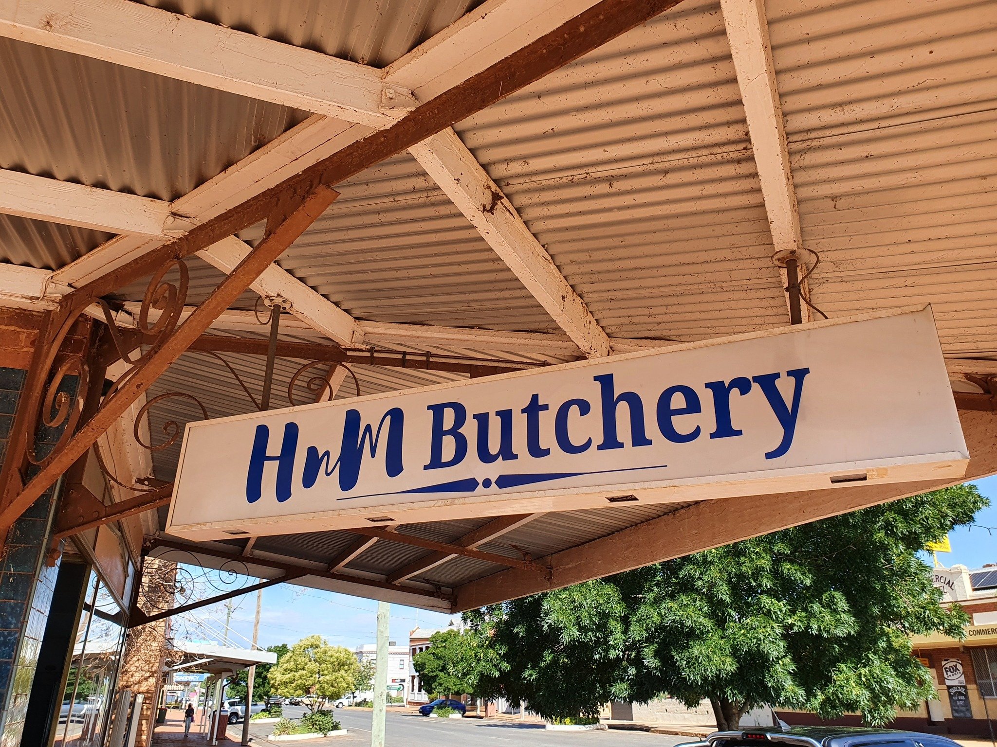 Business Signage — Inprintz Stickers & Signs | Lake Cargelligo