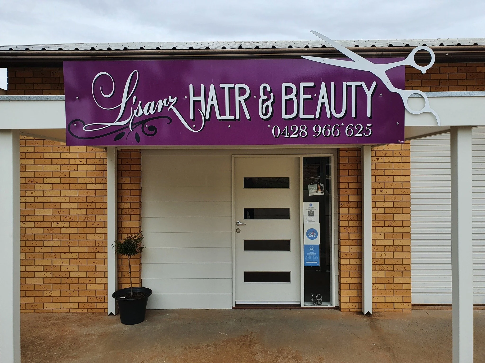 Business Signage — Inprintz Stickers & Signs | Lake Cargelligo