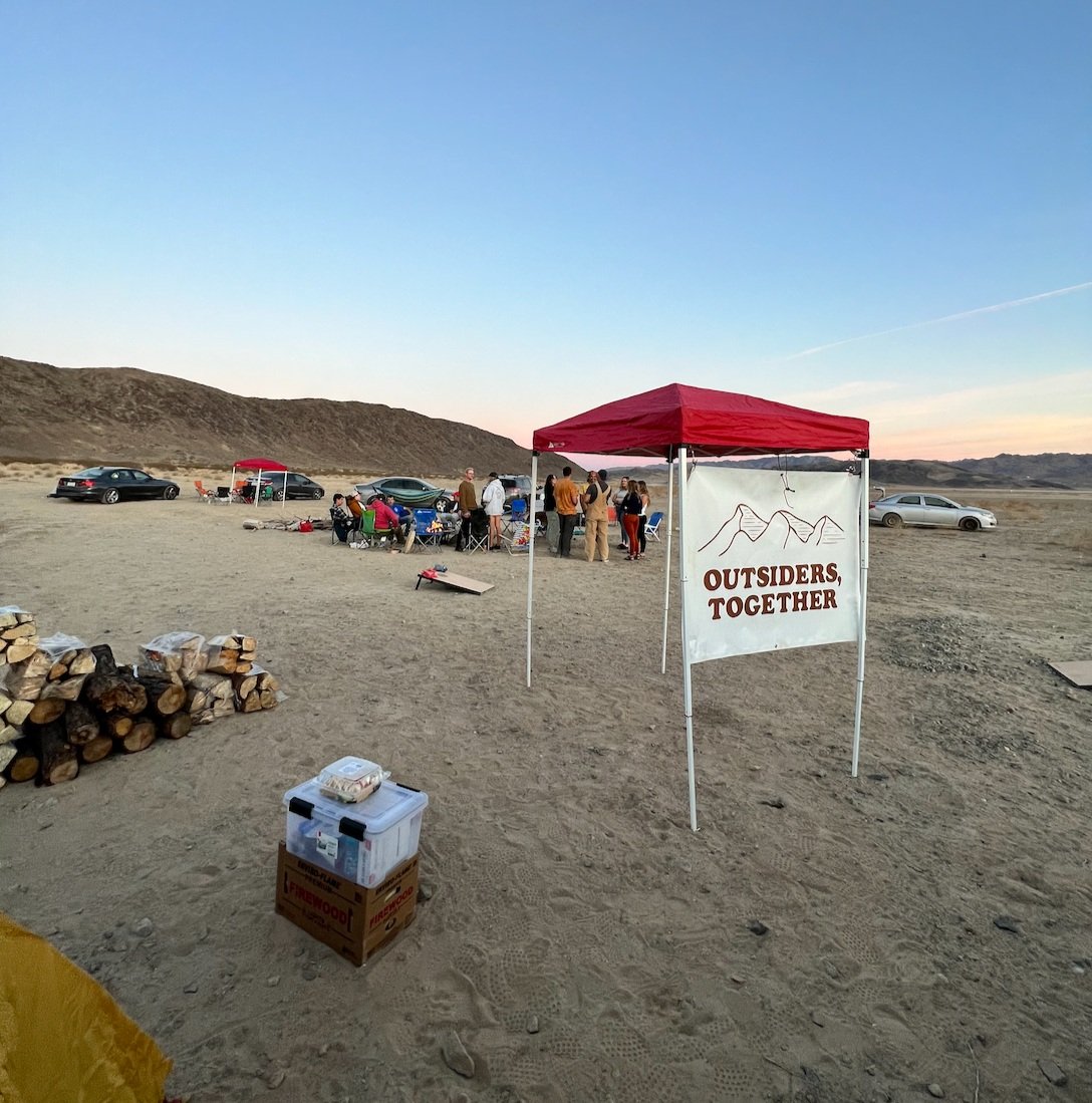 General 4 — Outsiders, Together.