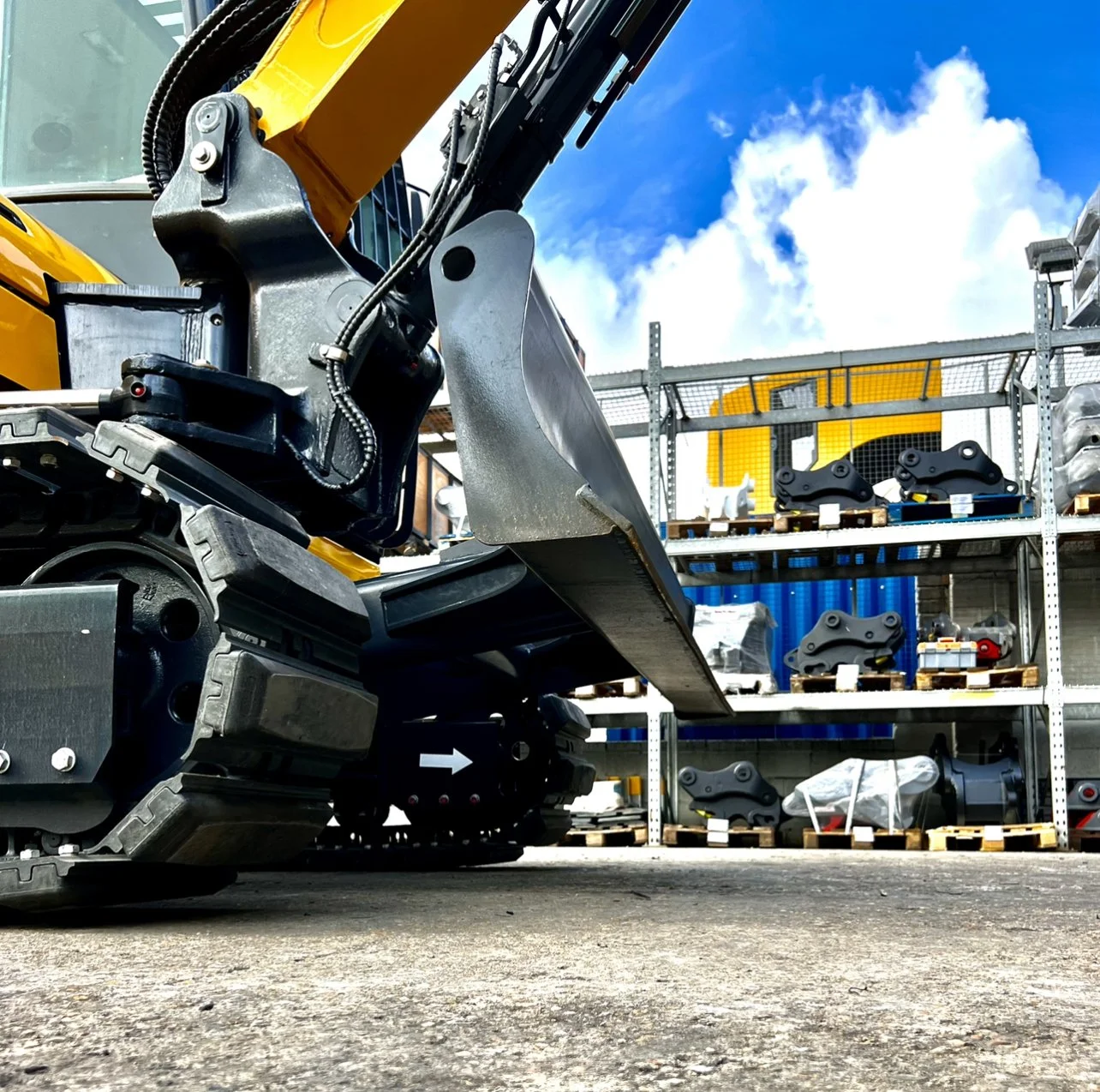 ESCAVATORI LIUGONG — Movinvest