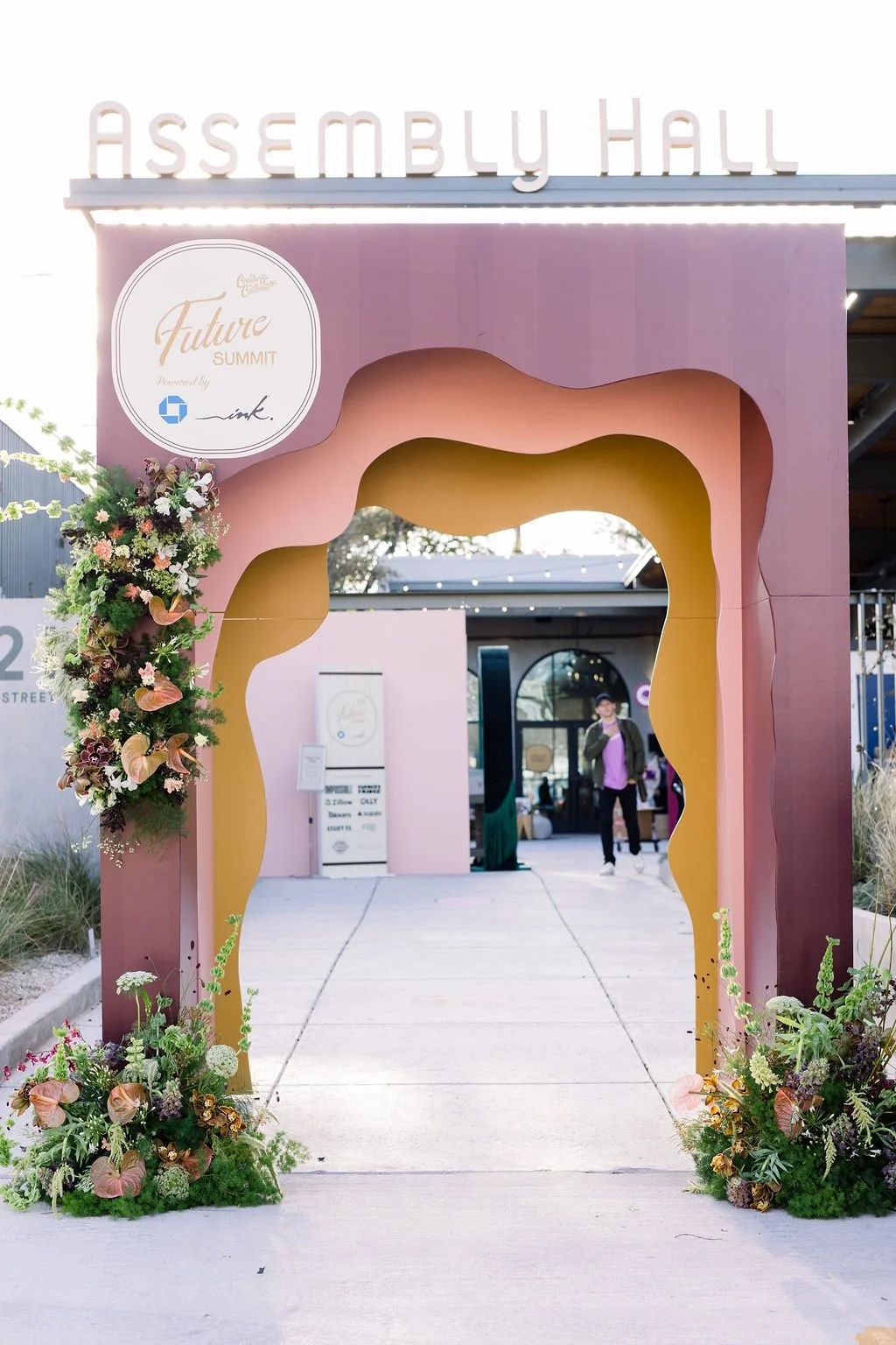 How Floral Design Elevates the Corporate Event Experience — Remi + Gold