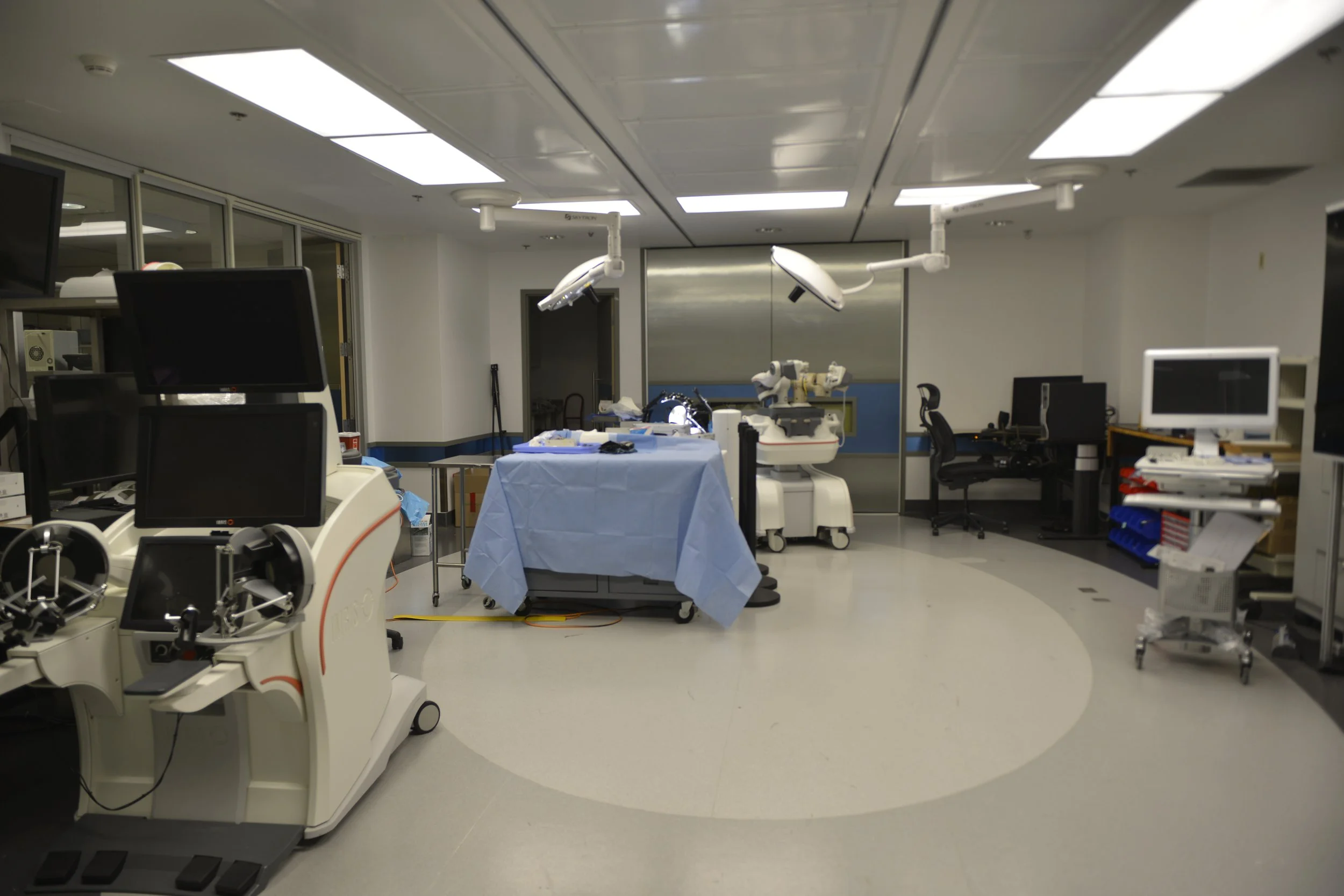 neuroArm — neuroArm - Medical Robotics Program