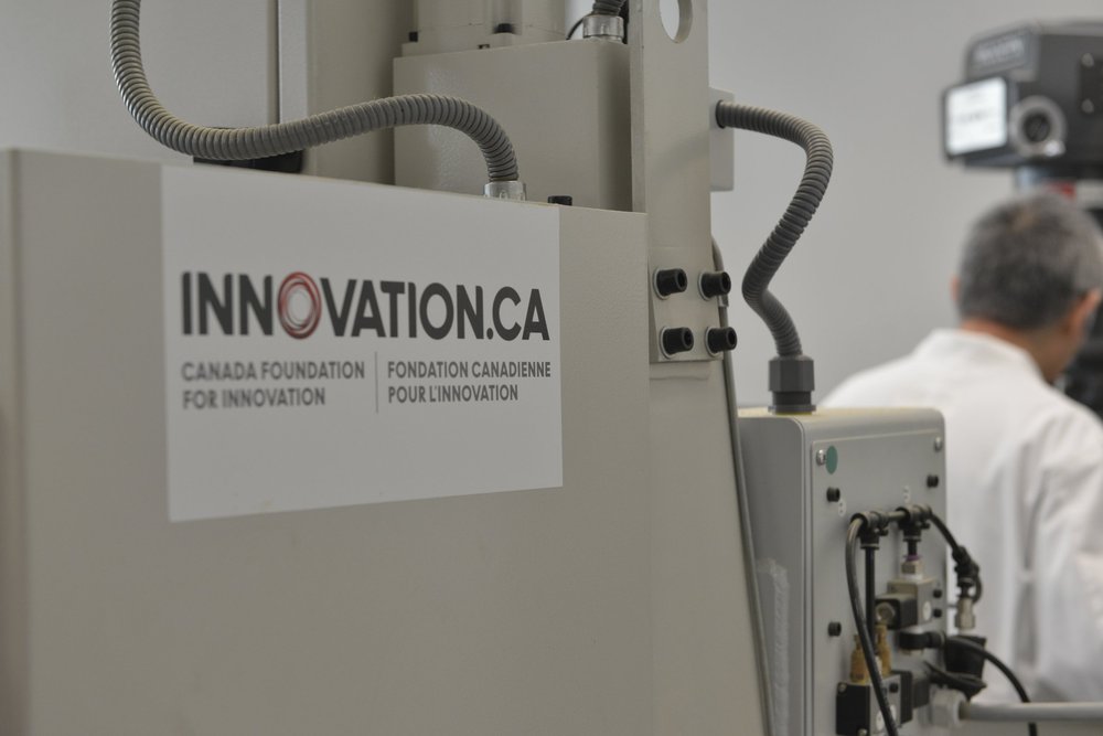 neuroArm — neuroArm - Medical Robotics Program