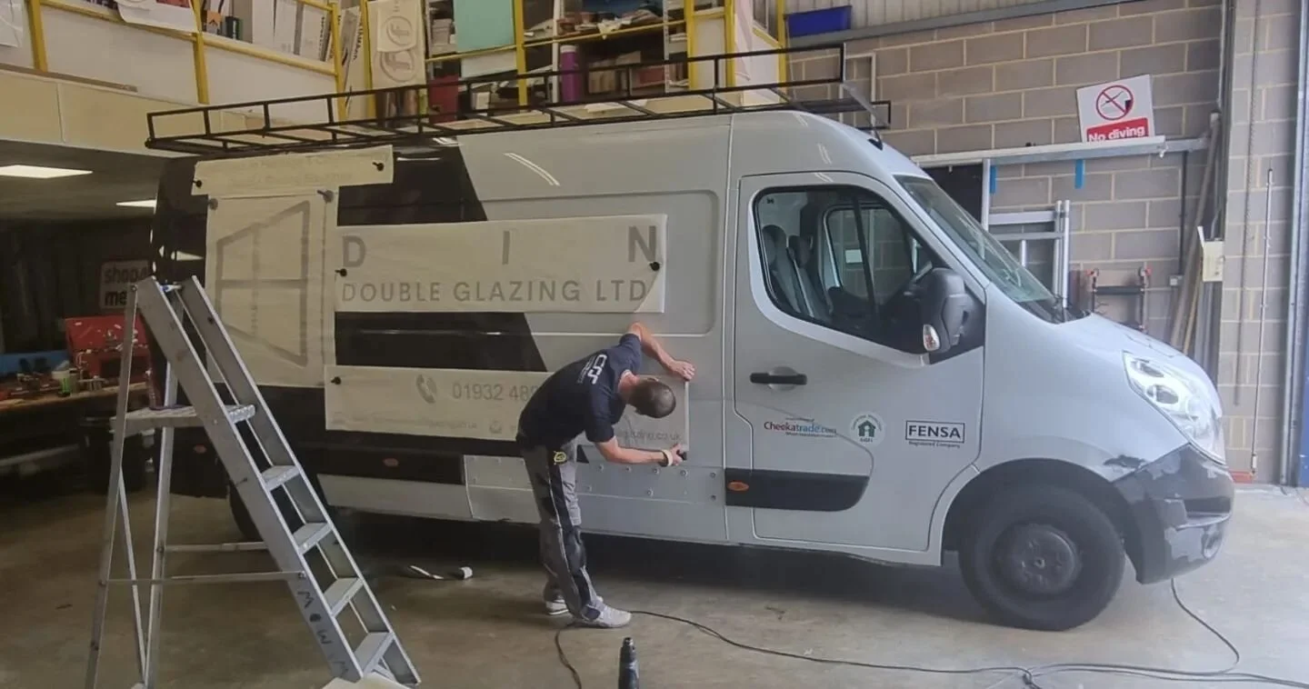 Complete Sign Solutions