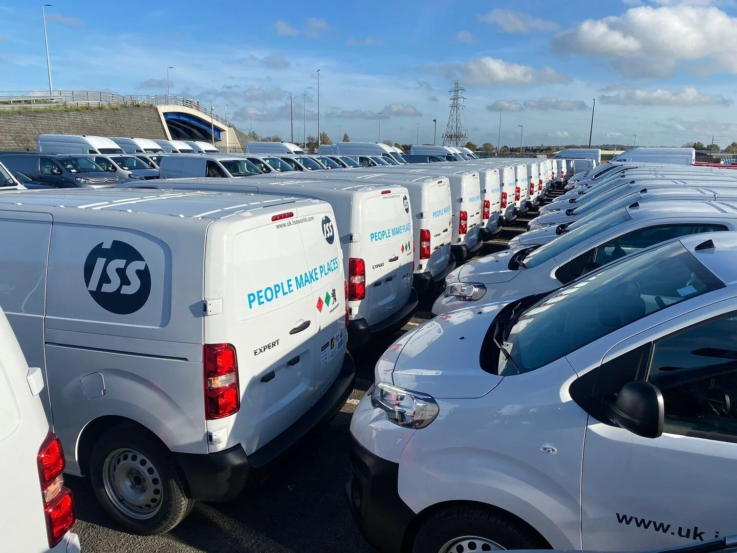 Complete Sign Solutions