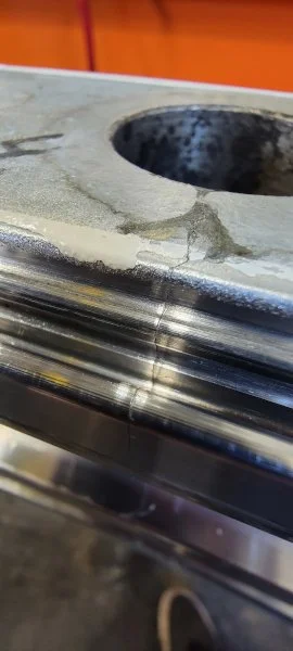 Blade Bearing Cracking Part 1: What to look for — Malloy Wind