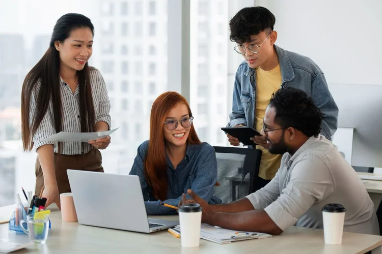 How To Build A Strong Team Culture: 25 Ways For Lasting Success ...