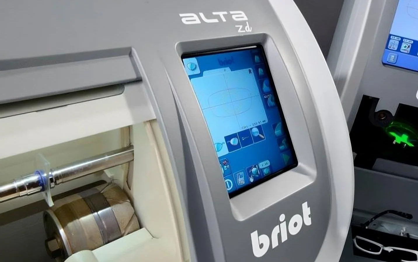 VISIONIX - BRIOT ALTA ZD — Katamata Optomedik