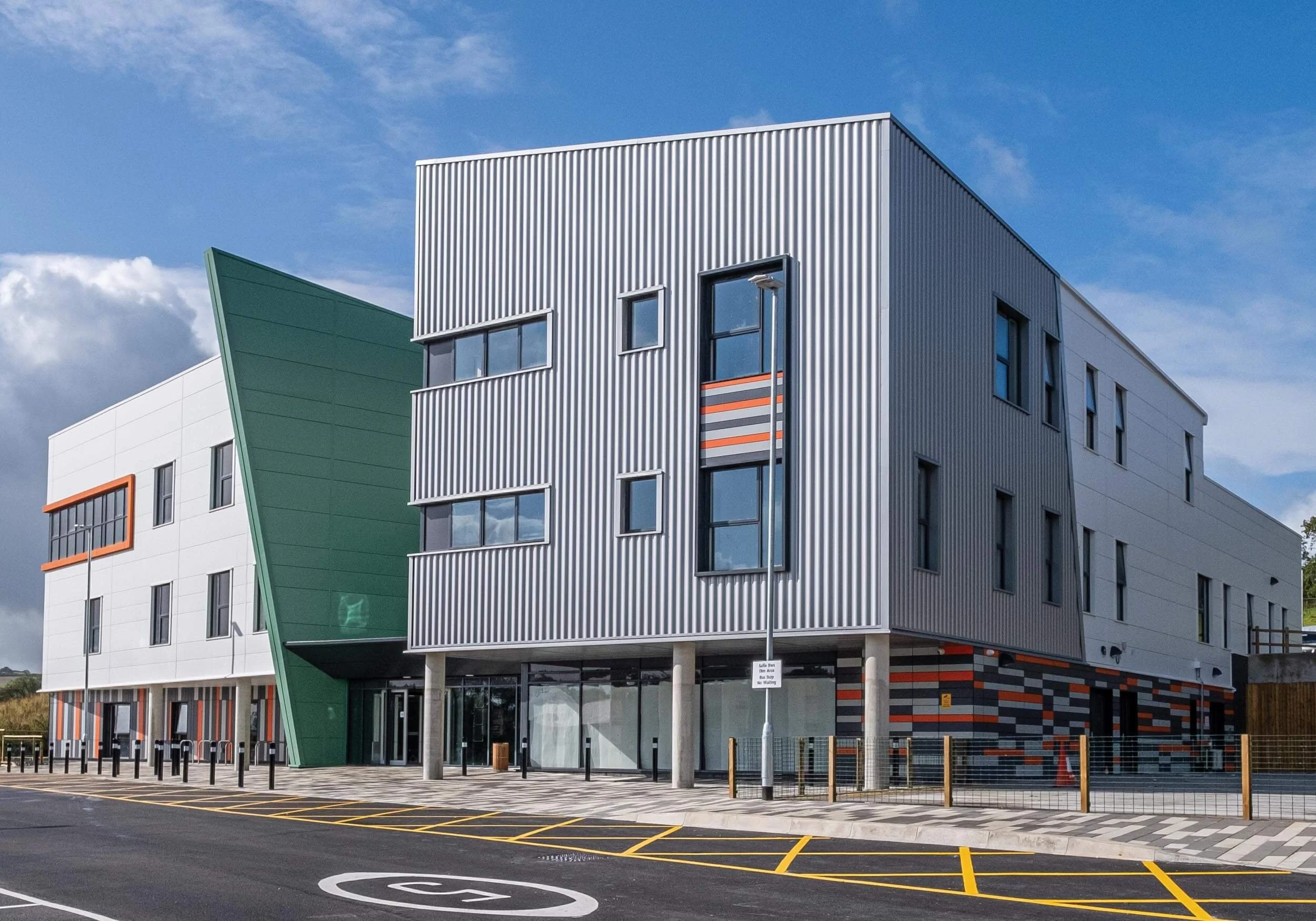 Structural Steelwork for Cardigan Integrated Care Centre – Shufflebottom Ltd