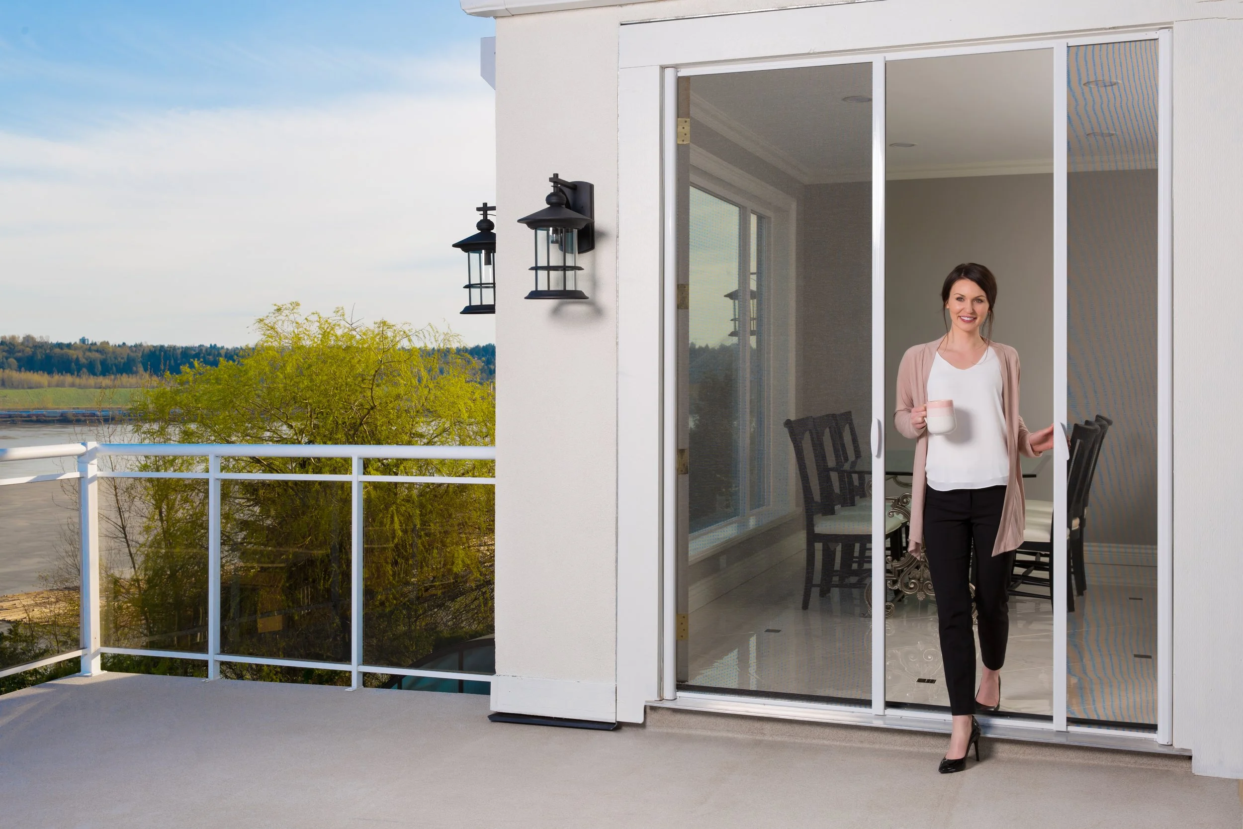 Simply Screens- Retractable Door Screens Made Easy