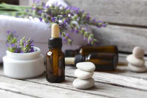 8 Best Essential Oils for a Good Night’s Sleep — Science of Essentials