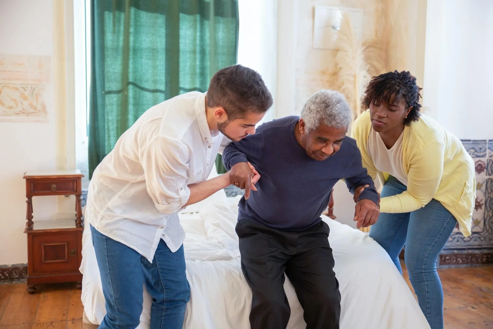 Moving & Handling Training For Carers | NR Medical Training
