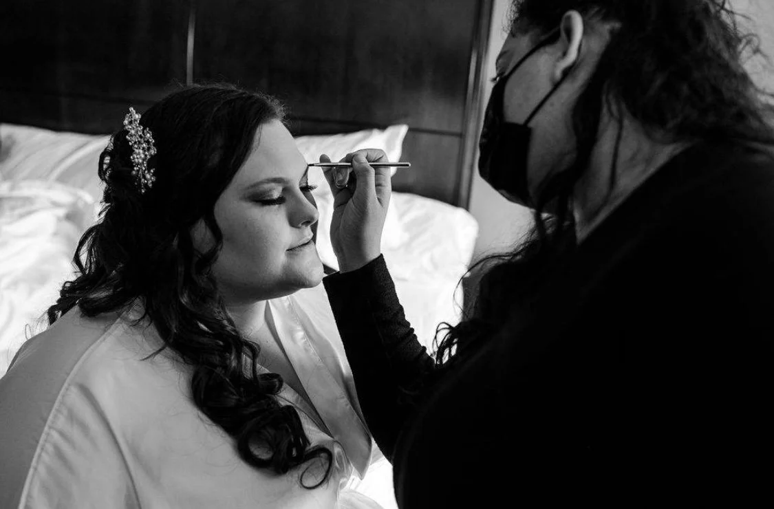 Looks By Lina - Luxury Hair and Makeup Company