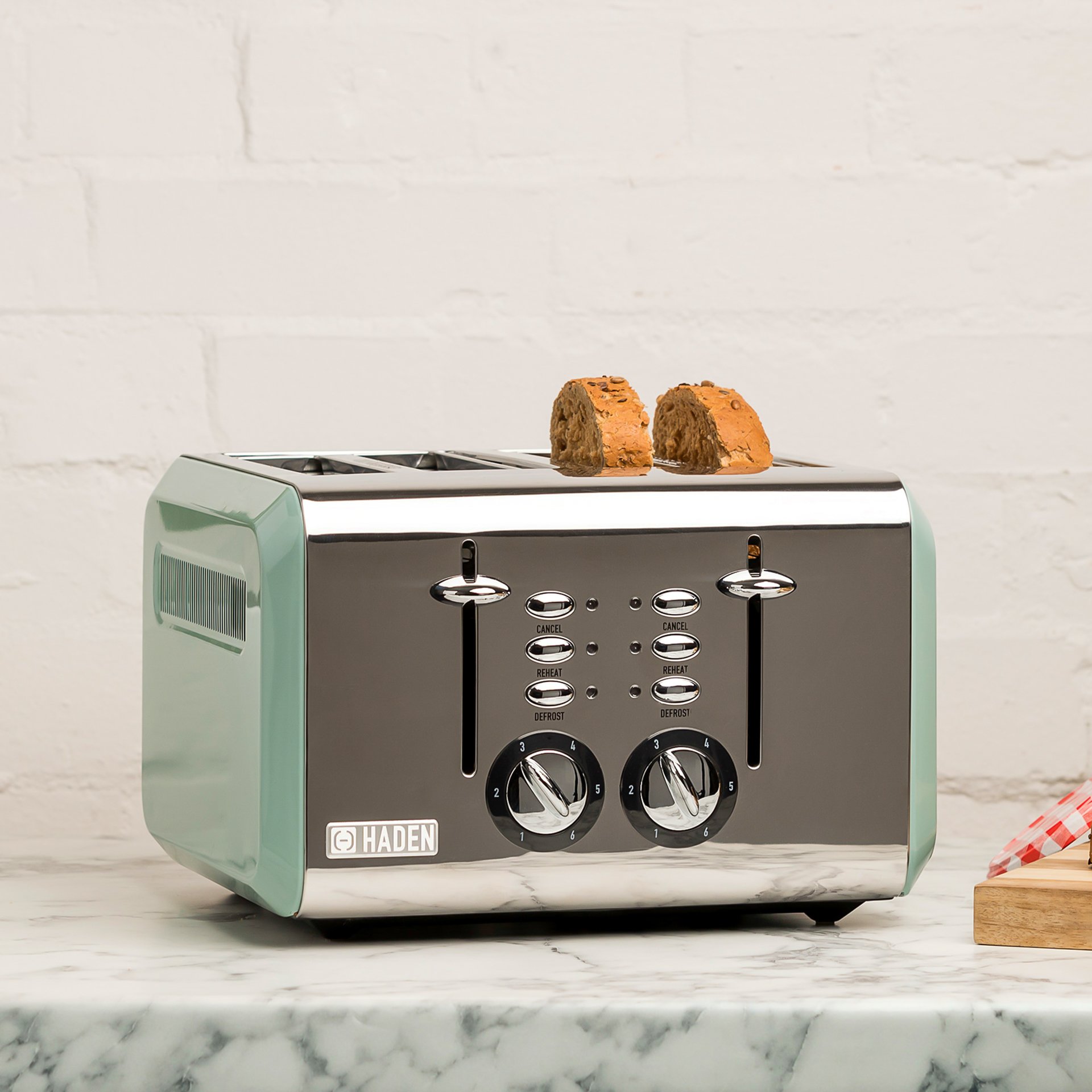 Dorset 2-Slice Toaster - Putty — Haden Canada