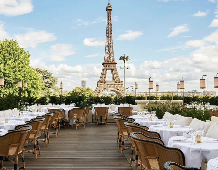 Paris Guide: Restaurant Girafe — In Vibrant Company