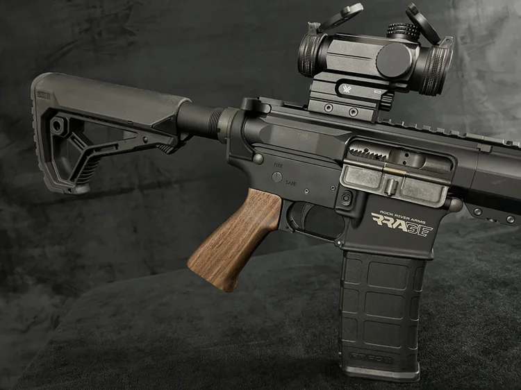 RAILWOODS M-Lok Rail Covers and Wood AR15 Furniture