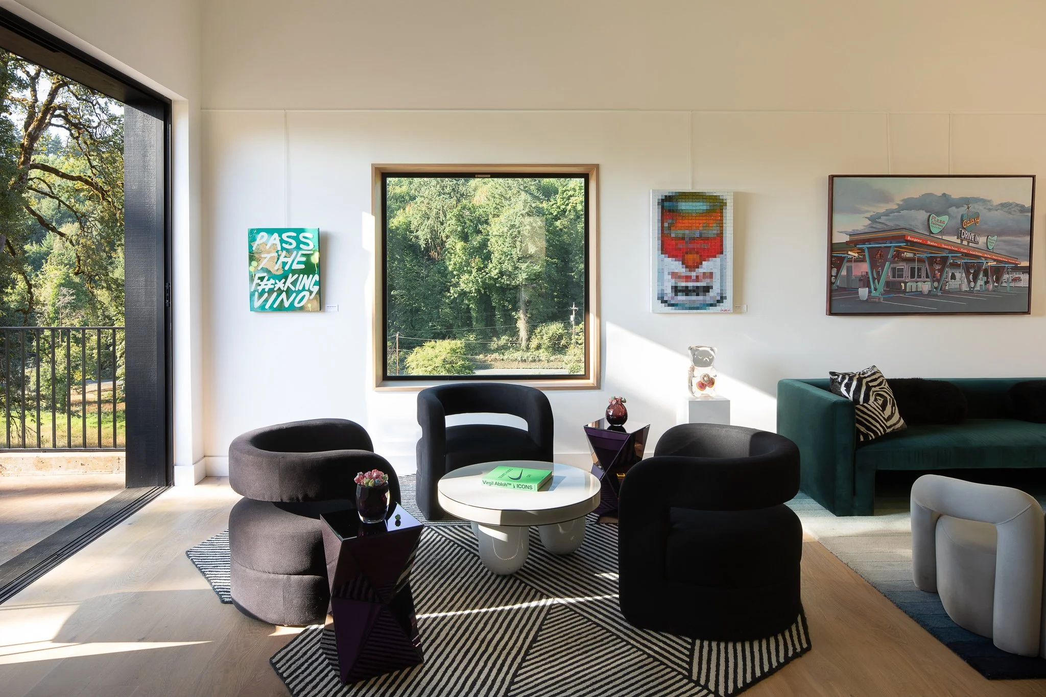 Artist Block Wine Dundee - Dundee Winery & Tasting Room