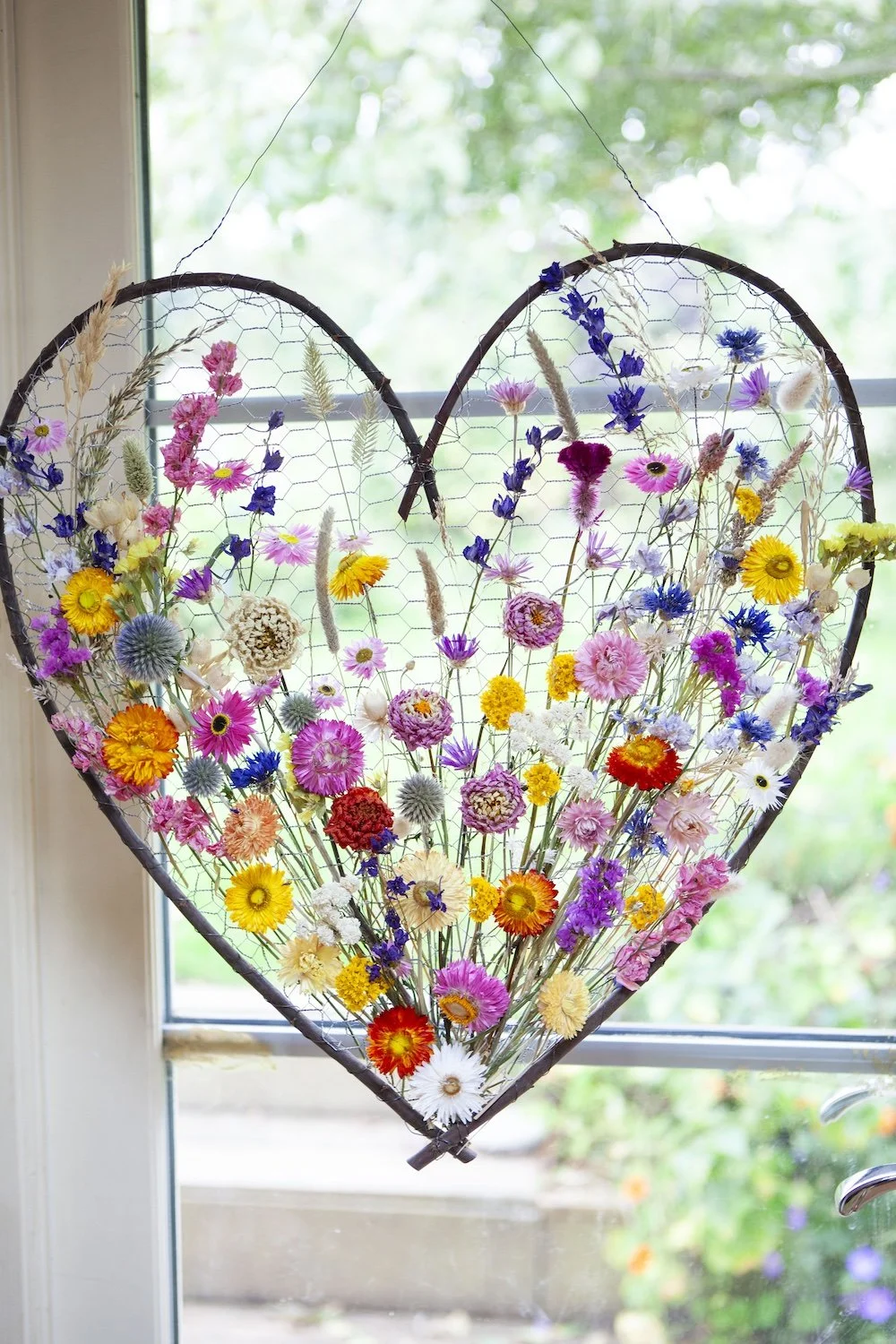 Sun & Flowers everlasting flower panel — Layla Robinson