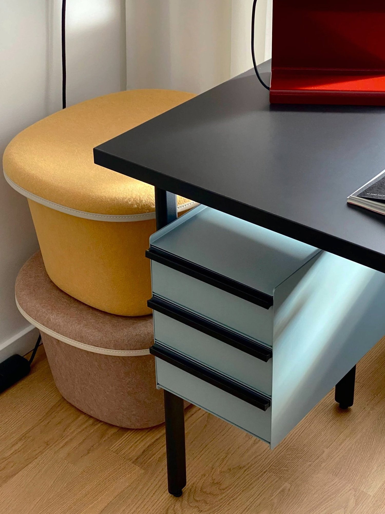 STOW STORAGE BIN — AFTEROOM