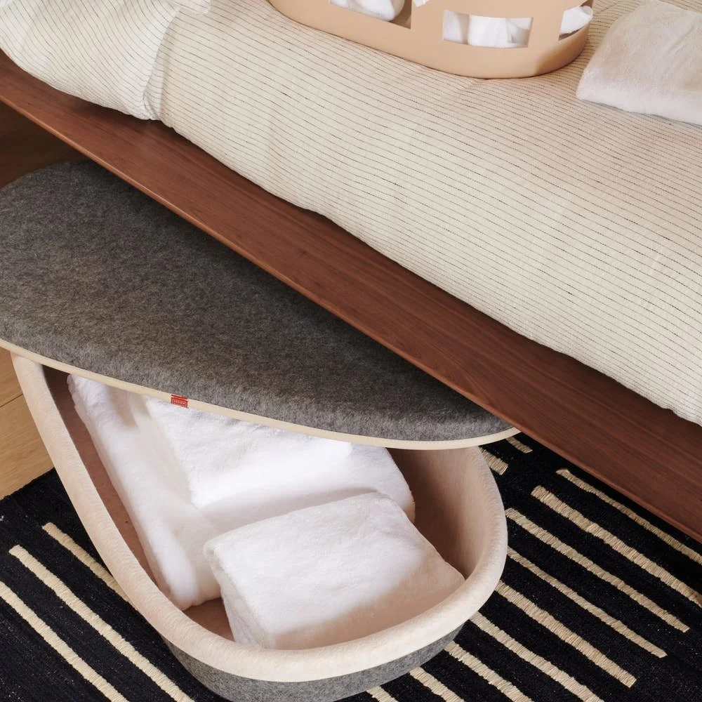 STOW STORAGE BIN — AFTEROOM